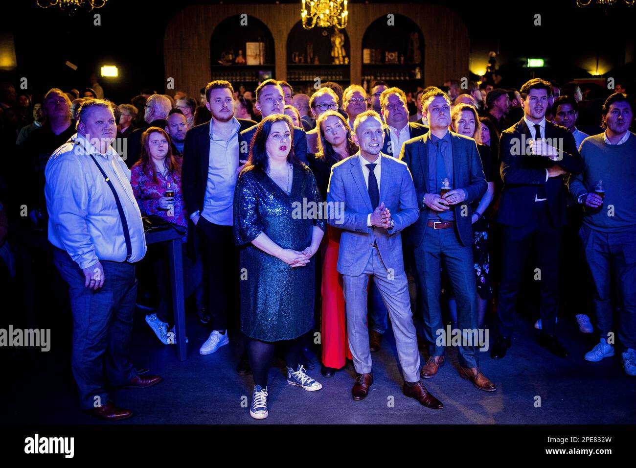 DEN BOSCH - Party members of JA21 follow the results of the provincial ...