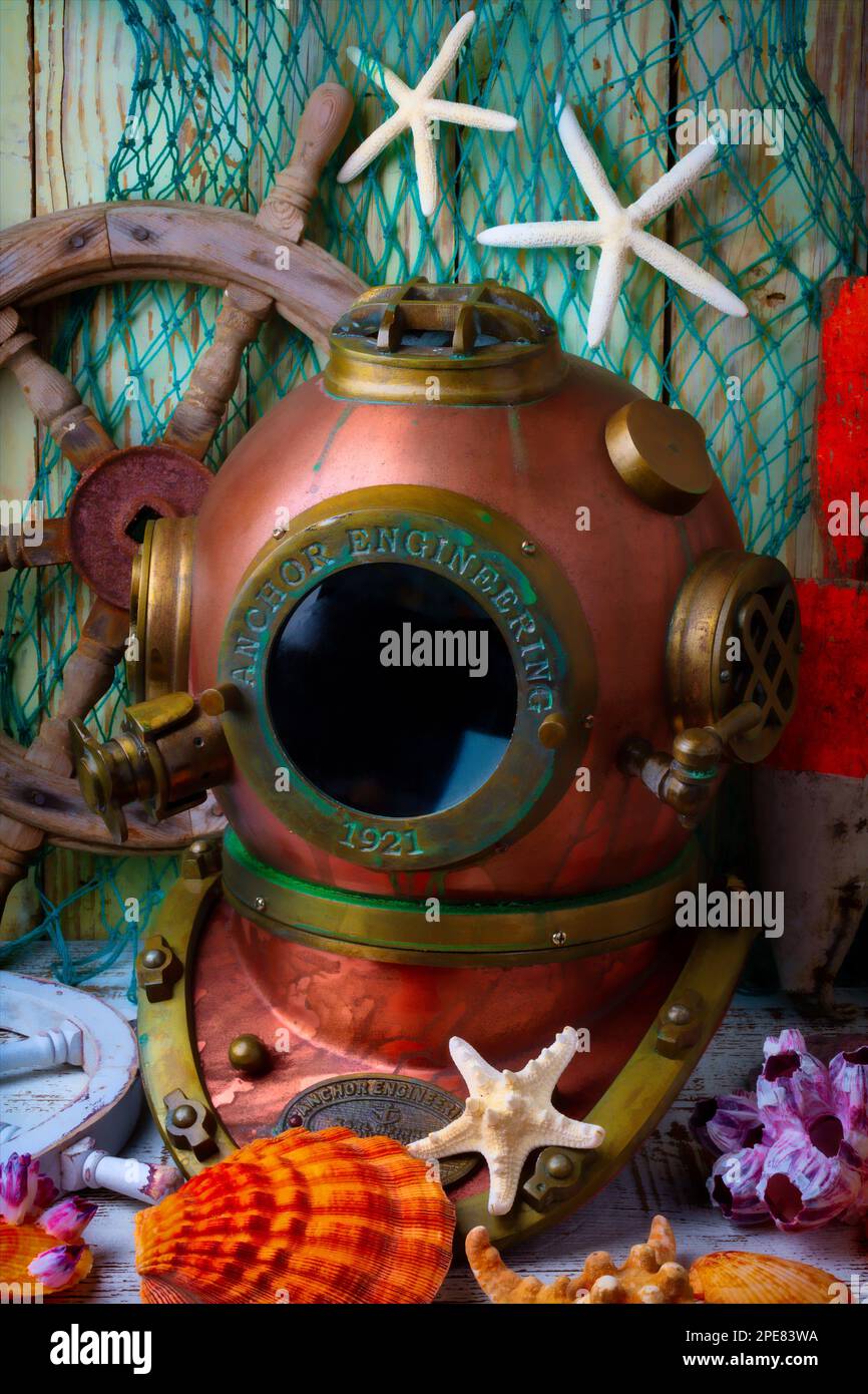 Old Vintage Diving Helmet, 1921 Anchor Engineering deep sea helmet ...