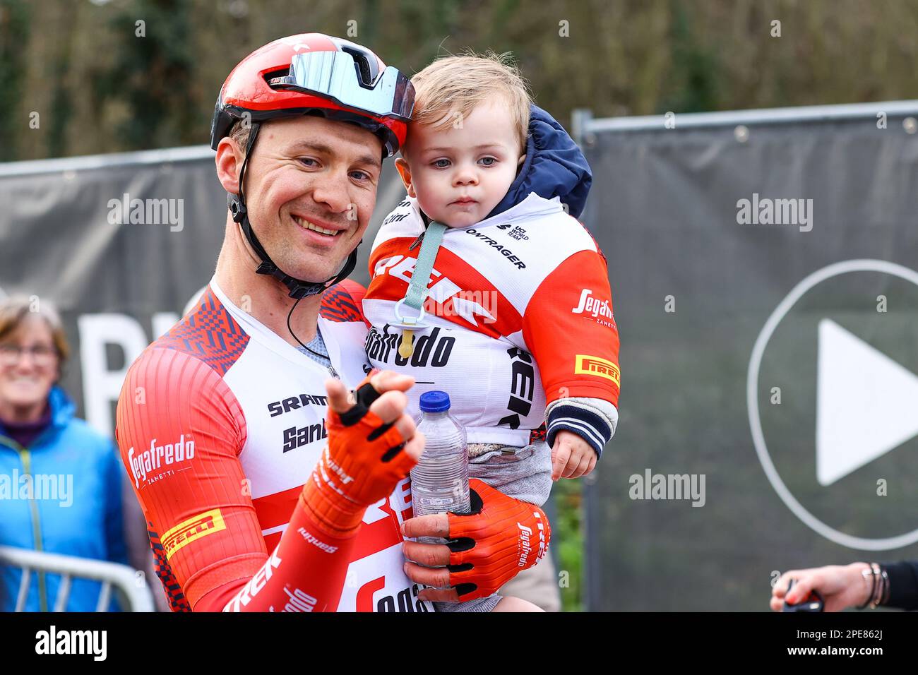 Belgian Edward Theuns of Trek-Segafredo with his son Scott pictured ...