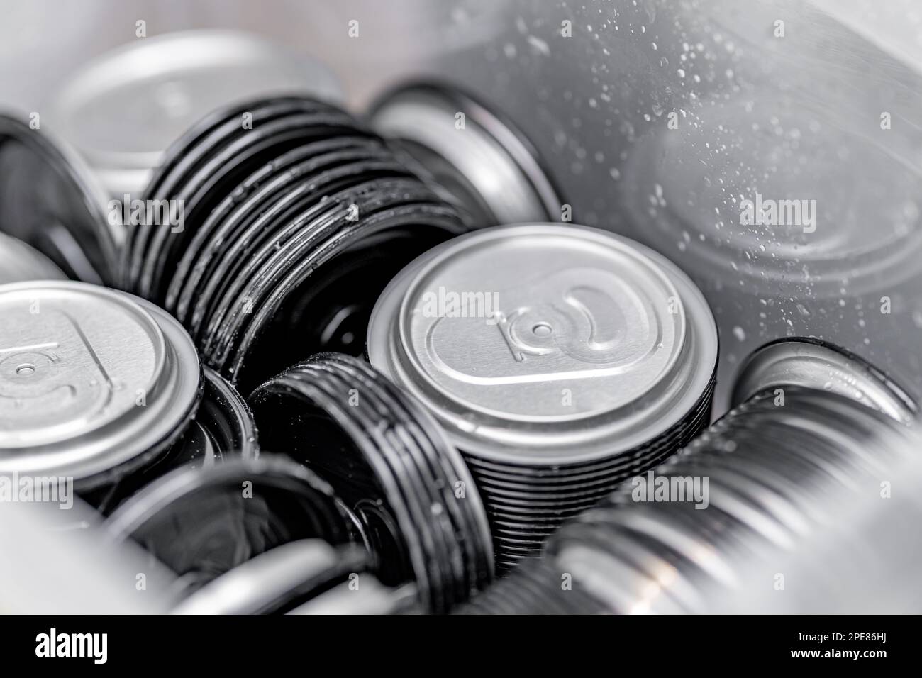 lids for beverage cans in a box in a brewery Stock Photo - Alamy