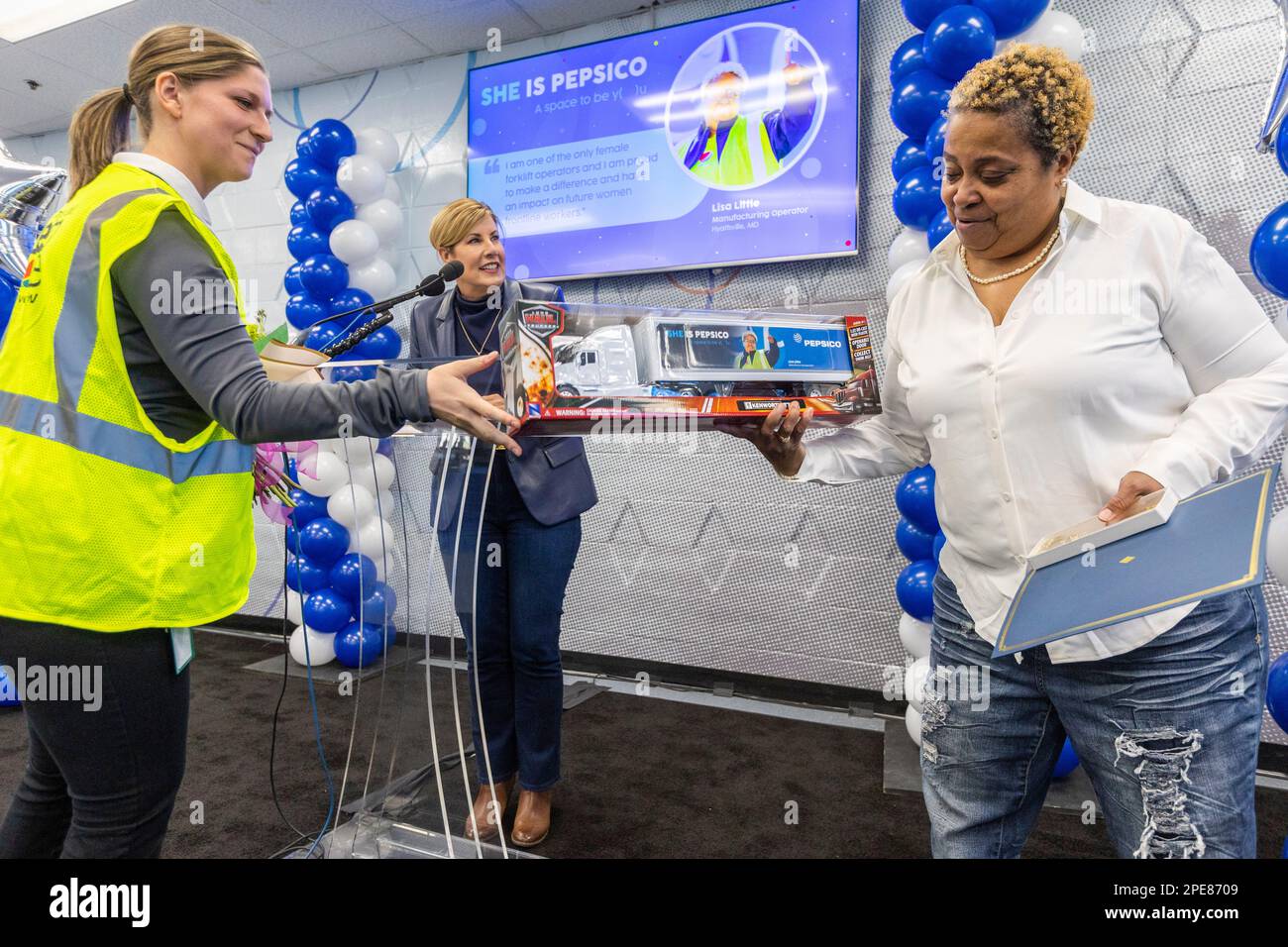 IMAGE DISTRIBUTED FOR PEPSICO - Lisa Little, right, Prince George's ...