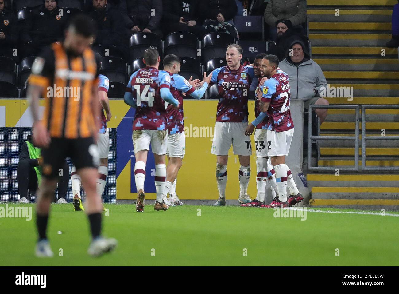 Nathan tella burnley hull hi-res stock photography and images - Alamy