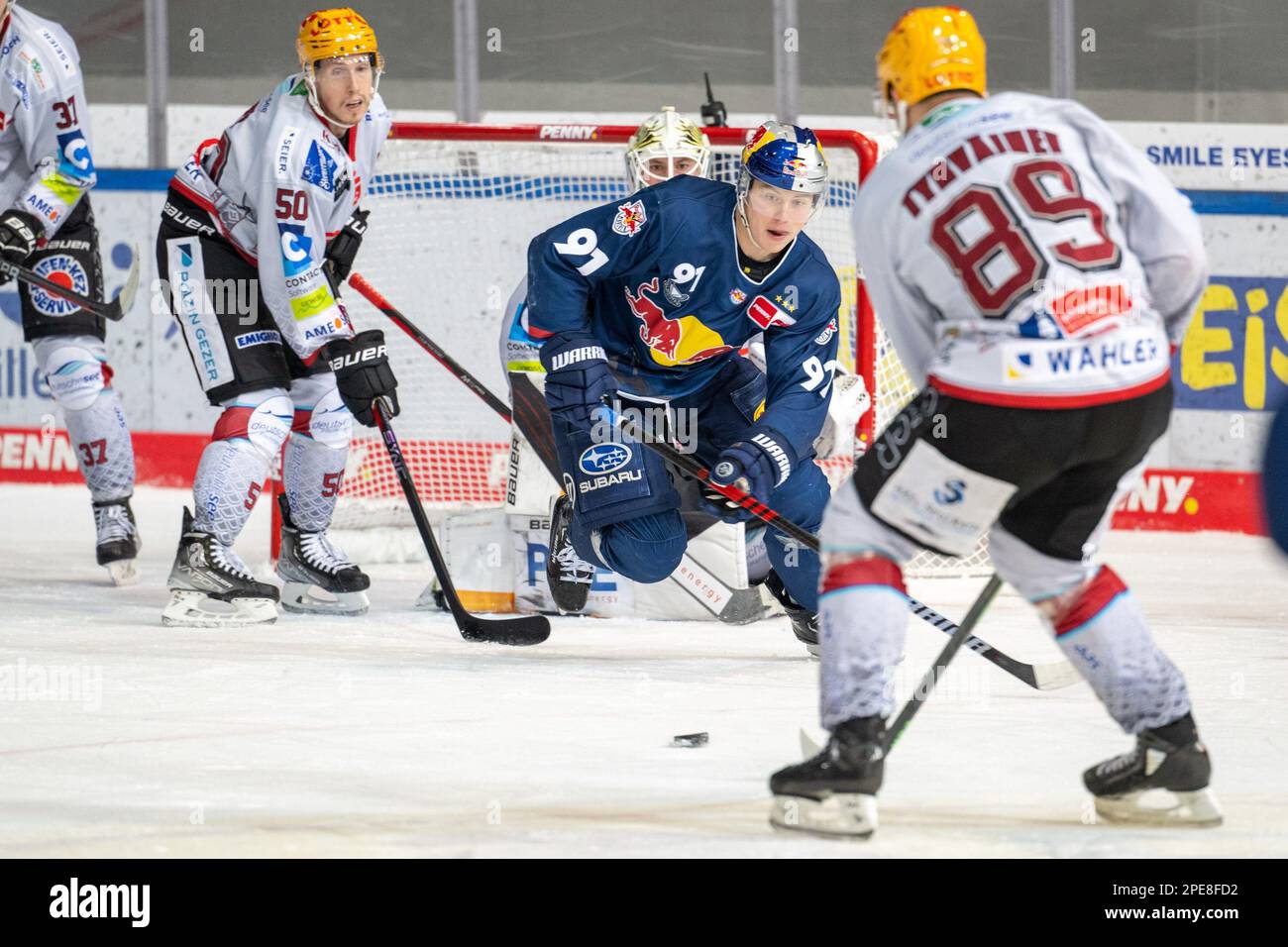 Munich, Germany. 15th Mar, 2023. Ice hockey: DEL, EHC Red Bull Munich ...