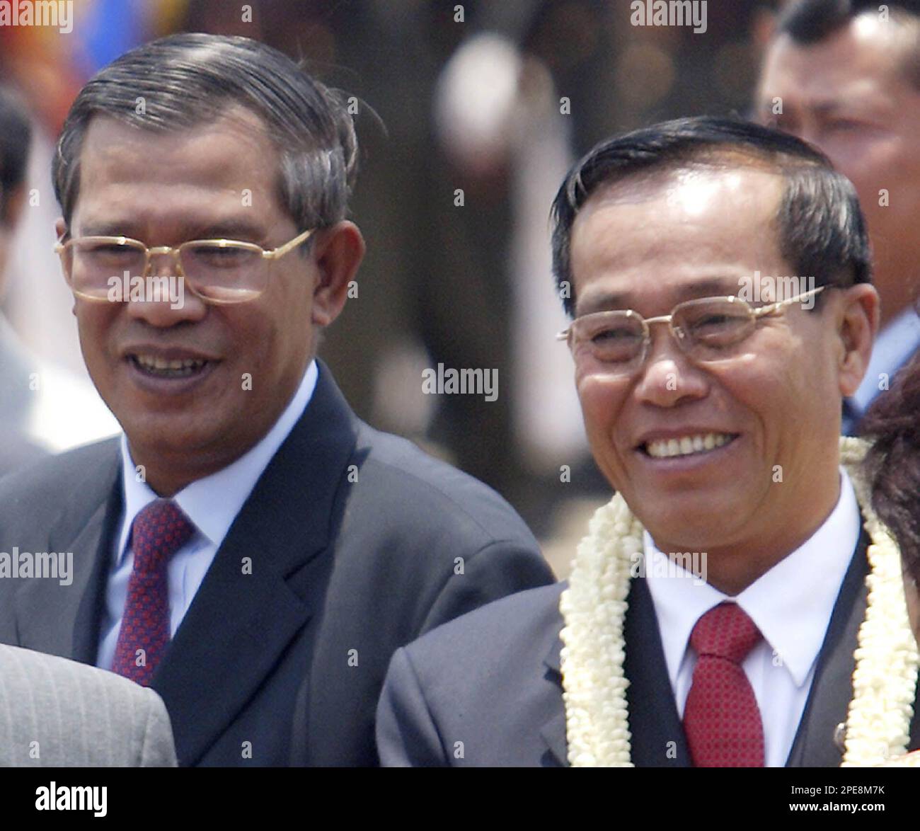 Myanmar's Prime Minister Soe Win, right, arrives at Phnom Penh airport ...