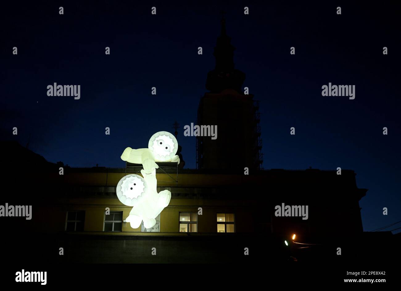 Inuit festival hi-res stock photography and images - Alamy