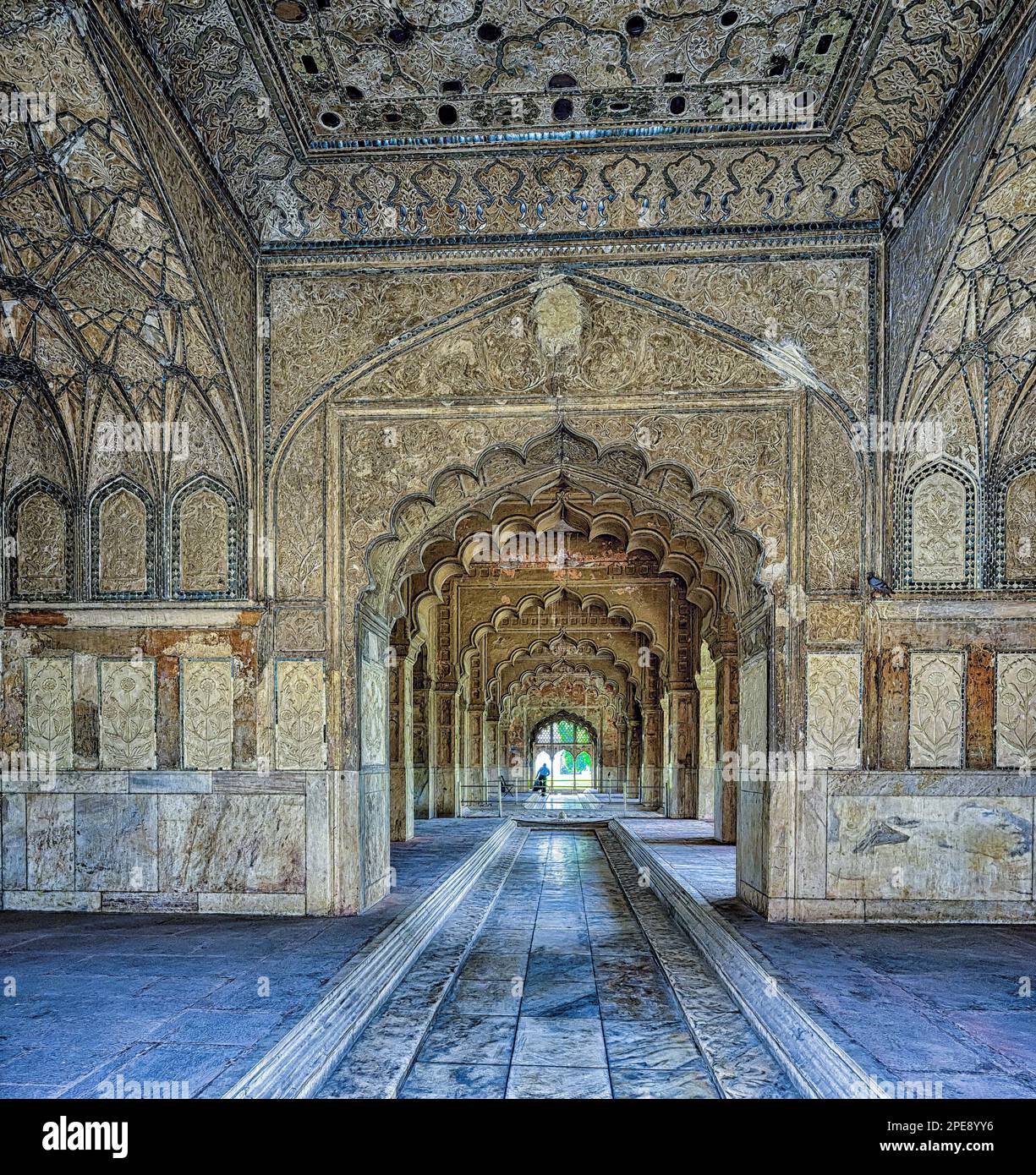 Diwan-E-Khas, Hall of Private Audiences in the Red Fort, Old Delhi ...