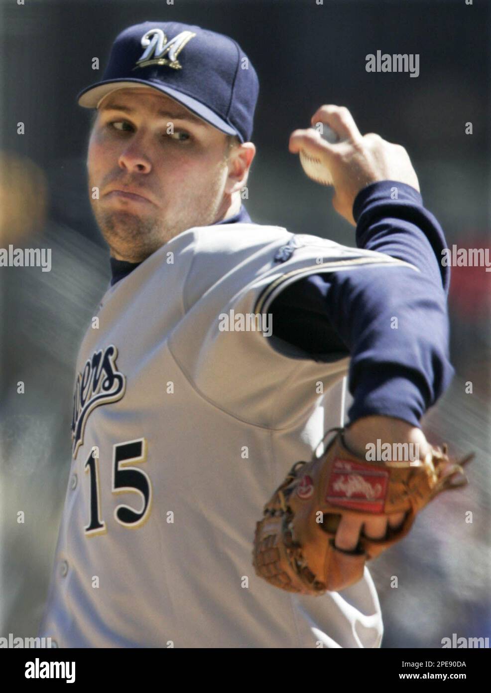 Milwaukee Brewers starting pitcher Ben Sheets throws in the first ...