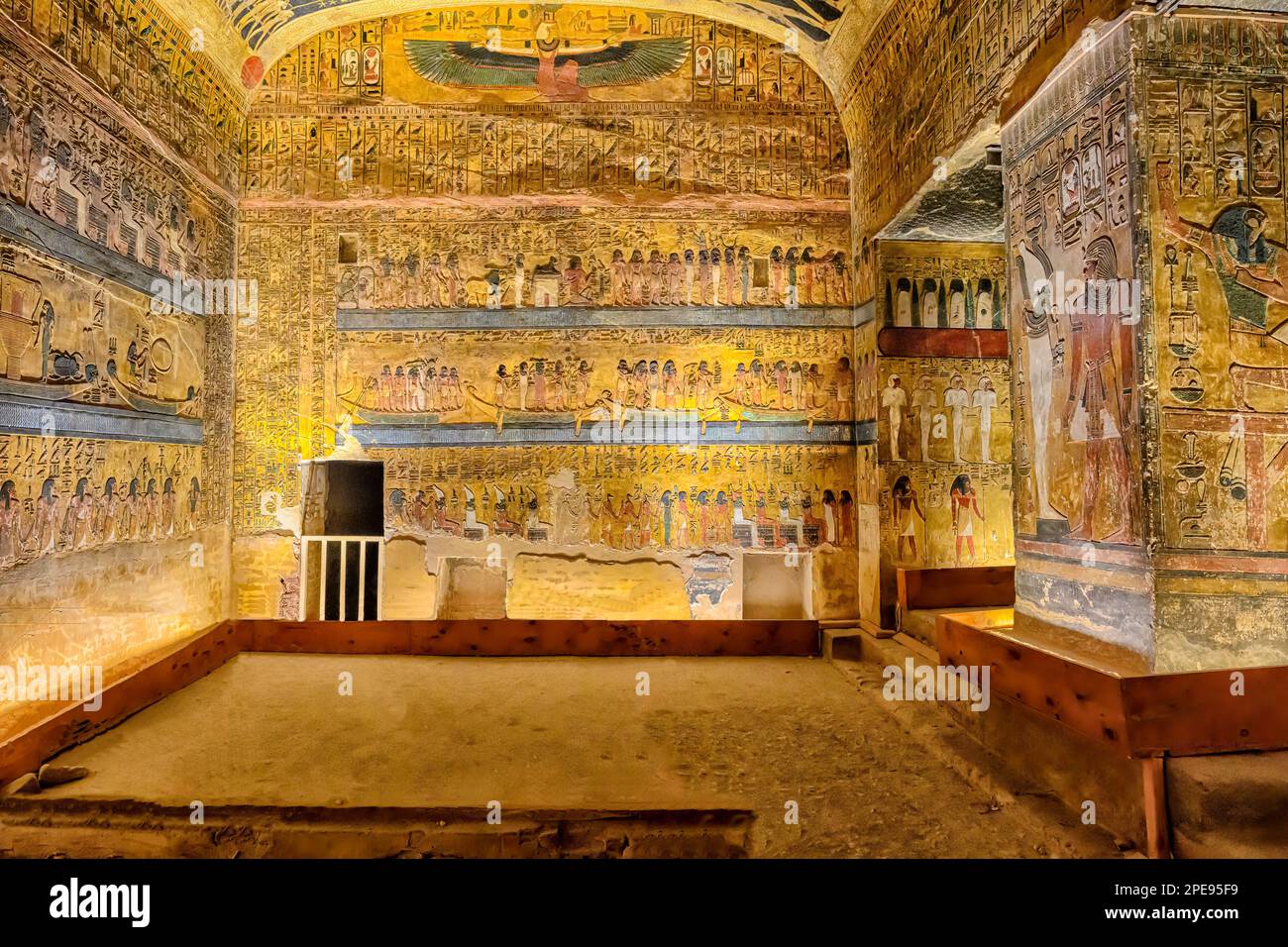 The burial chamber in KV 17, the tomb of Pharaoh Seti I Stock Photo - Alamy