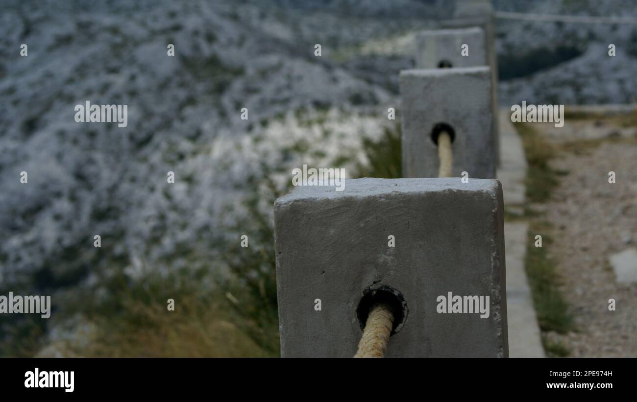 Rustic barrier rope hi-res stock photography and images - Alamy