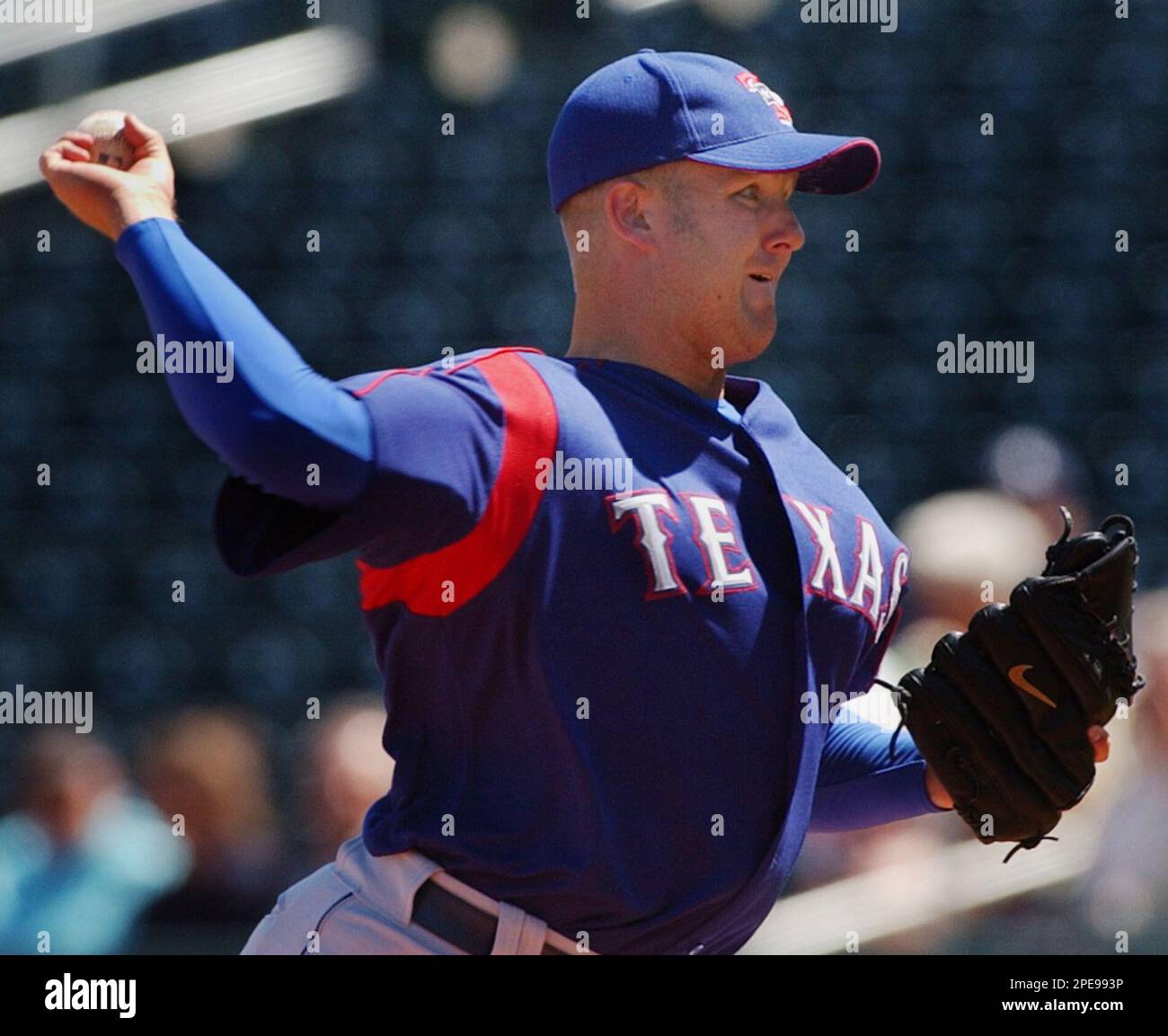 Texas Rangers starter Ryan Drese pitches to Kansas City Royals' David ...