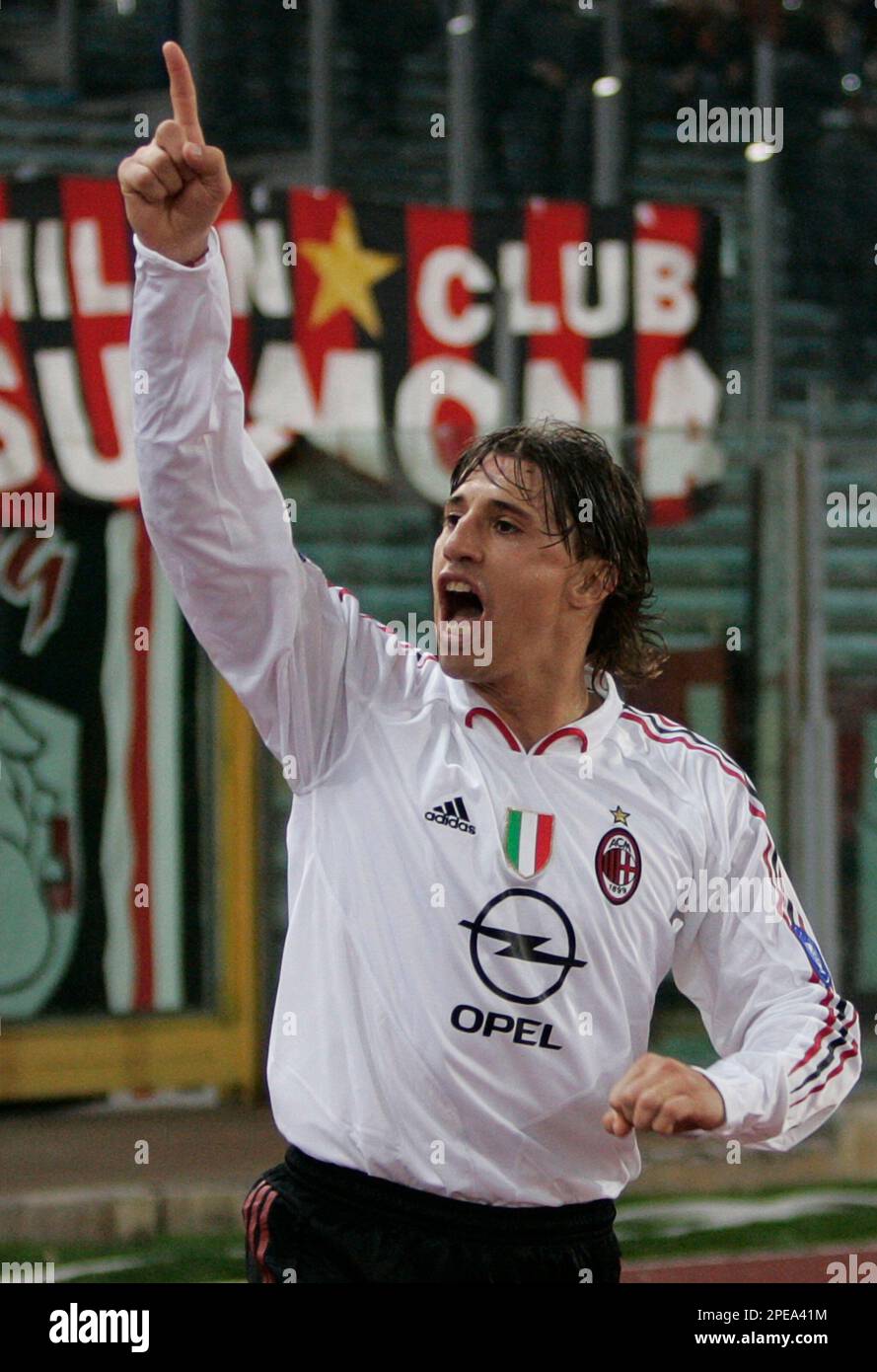 AC Milan's Argentine striker Hernan Crespo celebrates after scoring ...