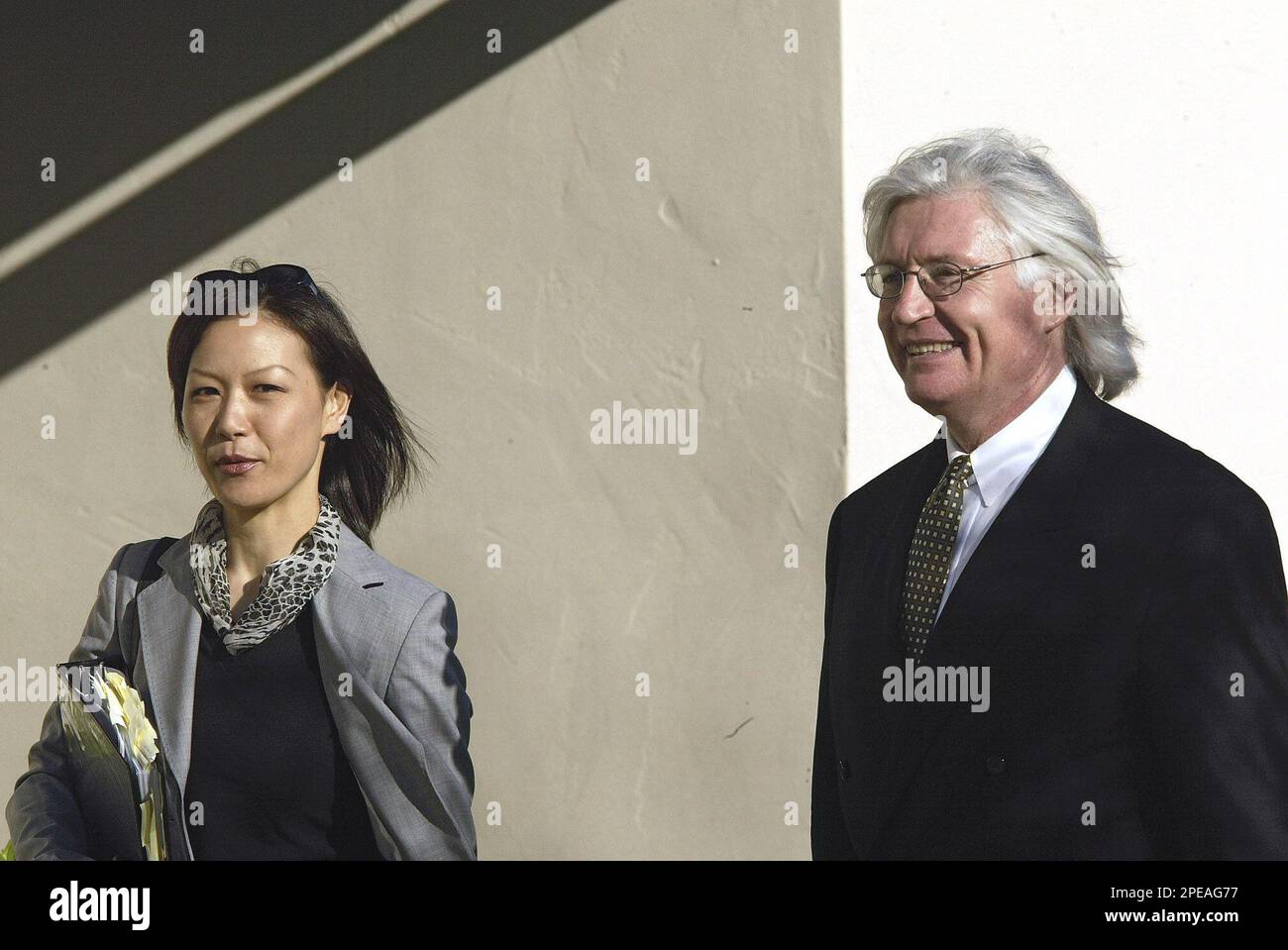 Pop star Michael Jackson's lead attorney Thomas Mesereau, Jr., and co ...