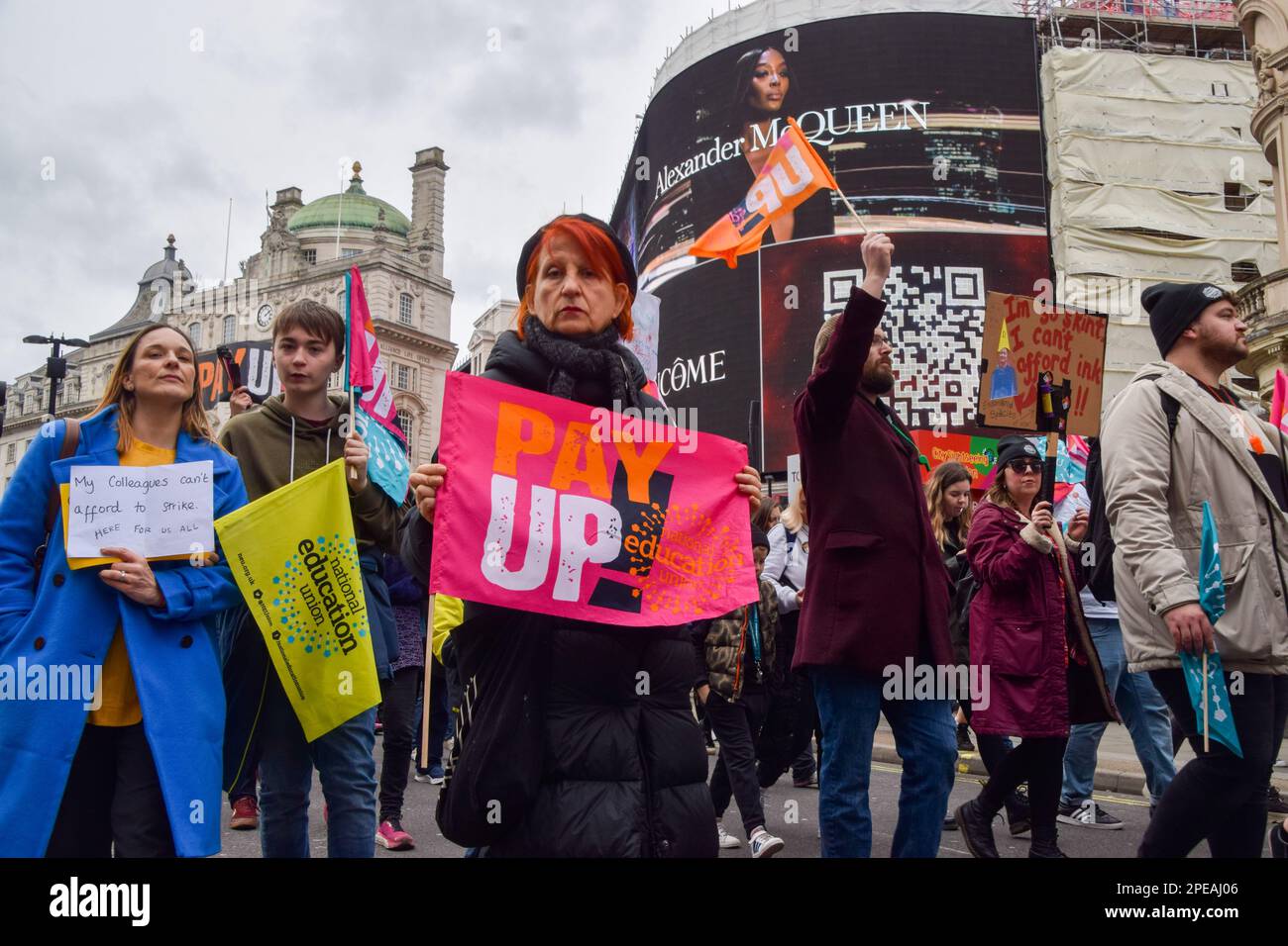 Pay up banner hi-res stock photography and images - Alamy
