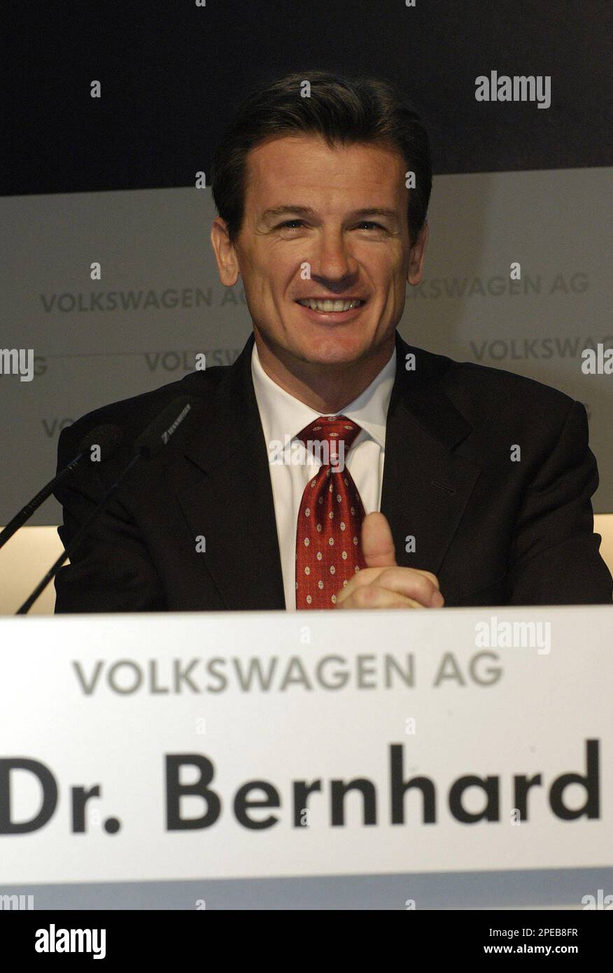 Das neue Vorstandsmitglied des Volkswagenkonzerns Dr. Wolfgang Bernhard ...