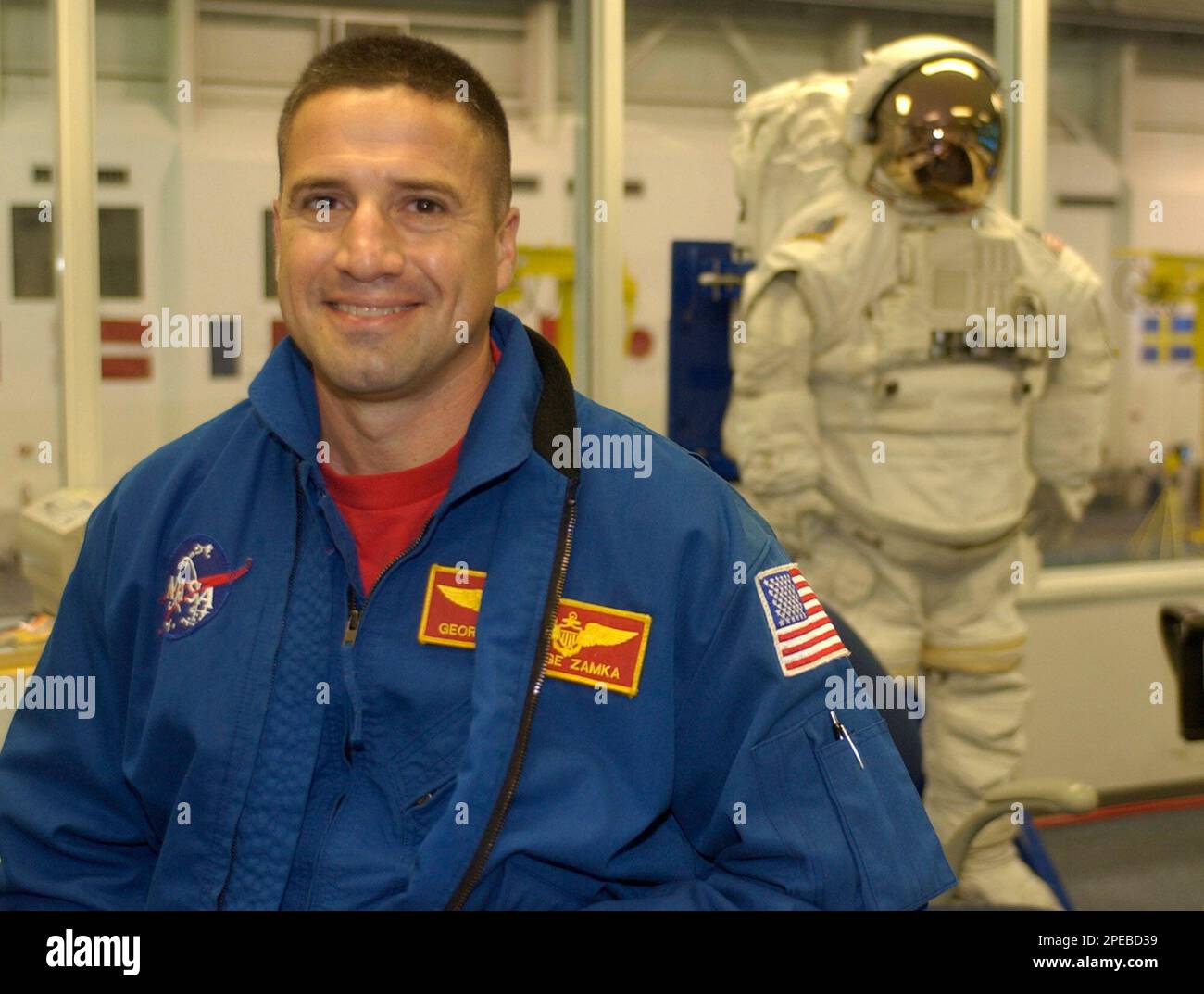 Astronaut George Zamka poses at NASA"s Neautral Buoyancy Lab in Houston ...