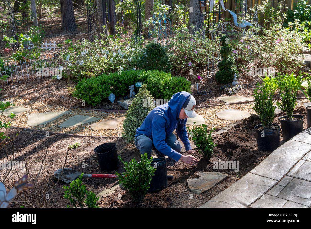 Landscaping garden hi-res stock photography and images - Alamy