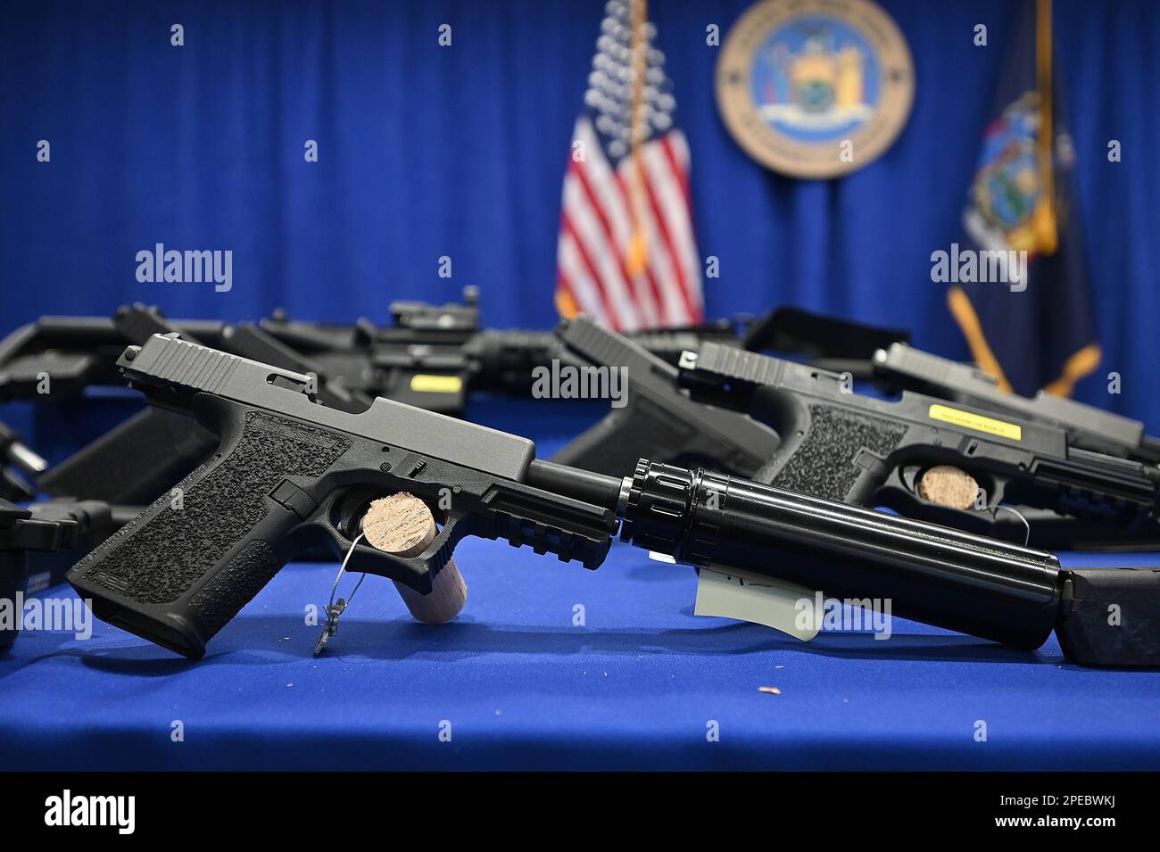 Weapons seized usa hi-res stock photography and images - Alamy