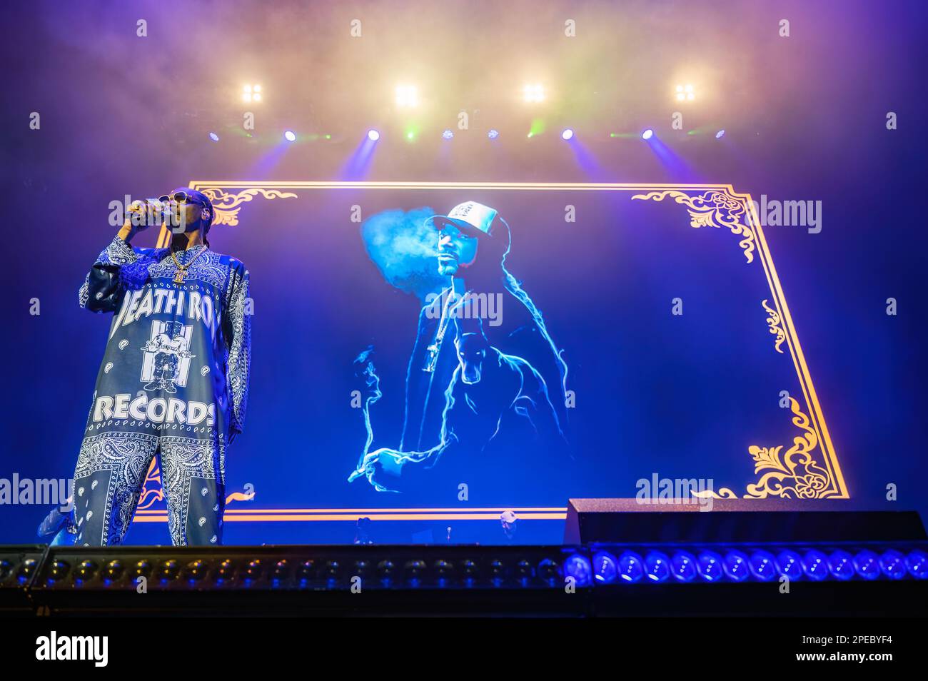 2pac and snoop dogg hi-res stock photography and images - Alamy