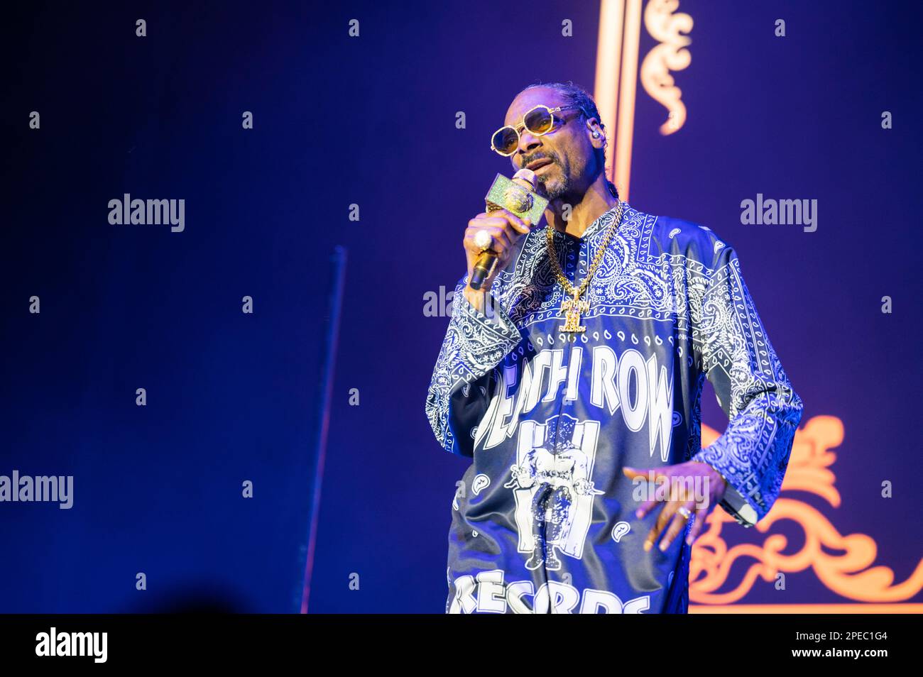 2pac and snoop dogg hi-res stock photography and images - Alamy