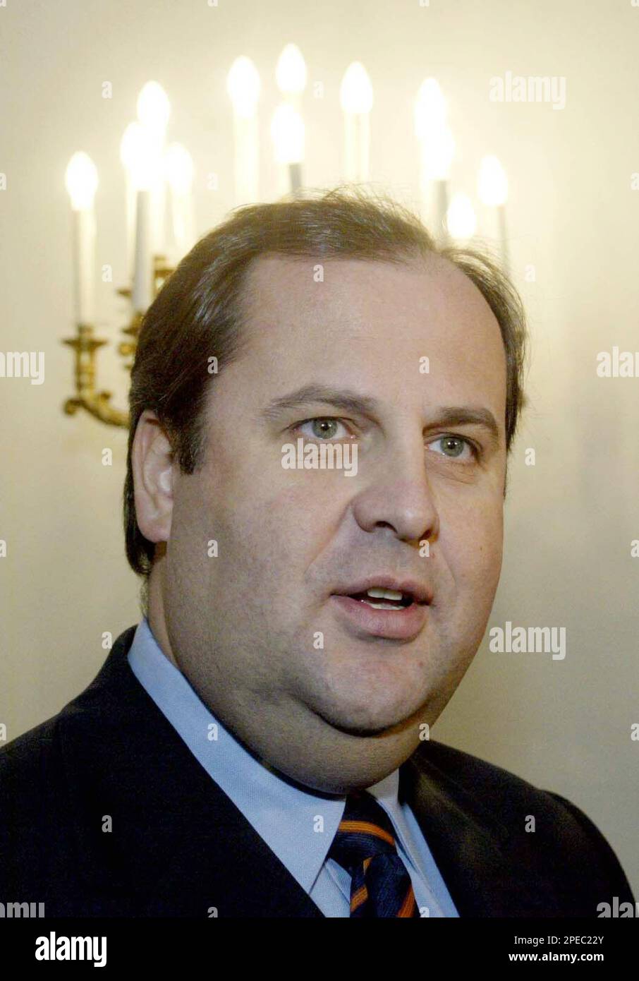 Landwirtschaftsminister Josef Proell stellt sich den Fragen der ...