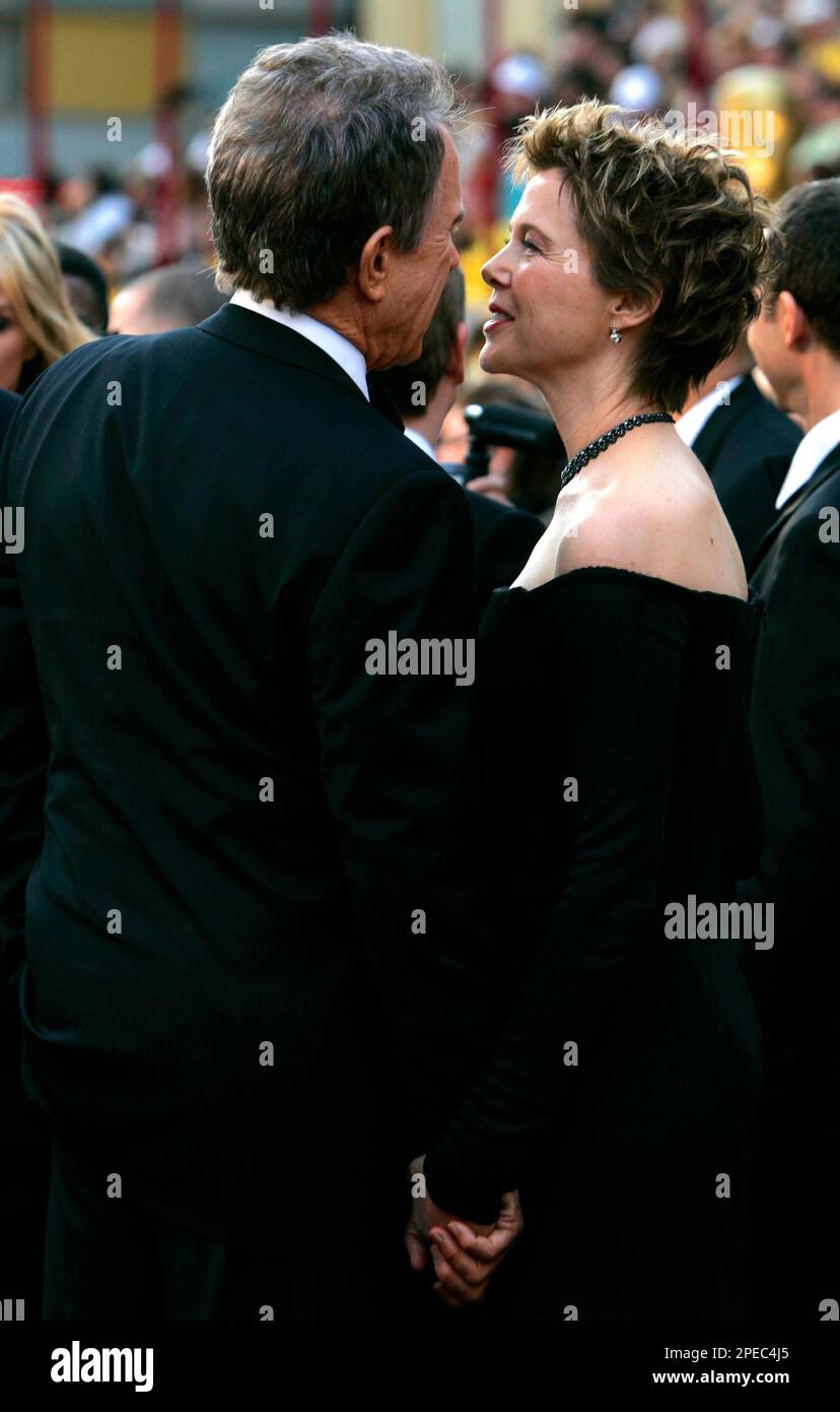 Best actress nominee Annette Bening and her husband, actor Warren ...