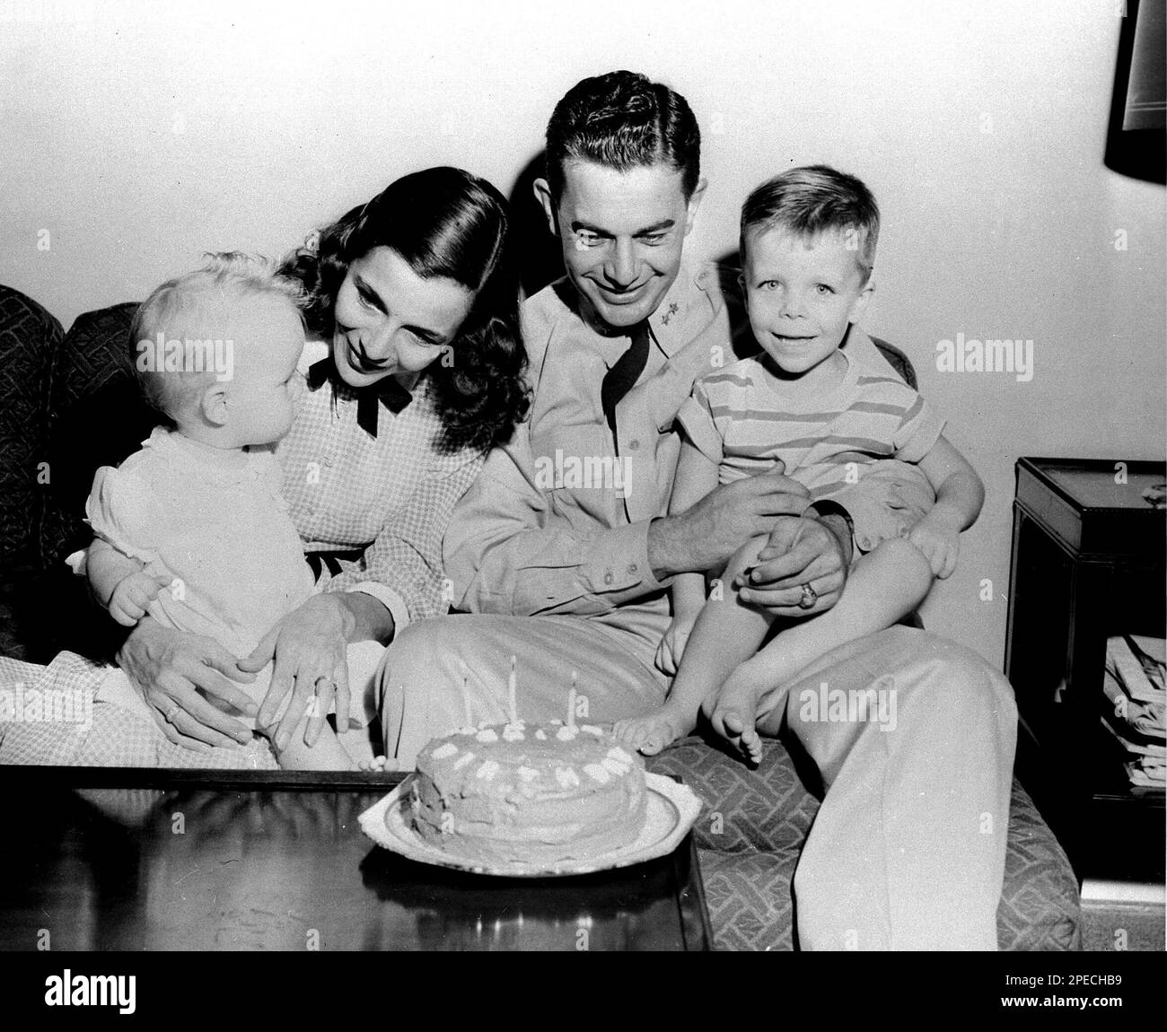 **FILE** S. Ernest Vandiver, second right, and his wife, Betty Vandiver ...