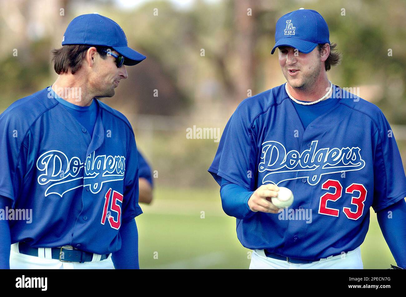 Los Angeles Dodgers pitchers Scott Erickson, left and Derek Lowe, right ...