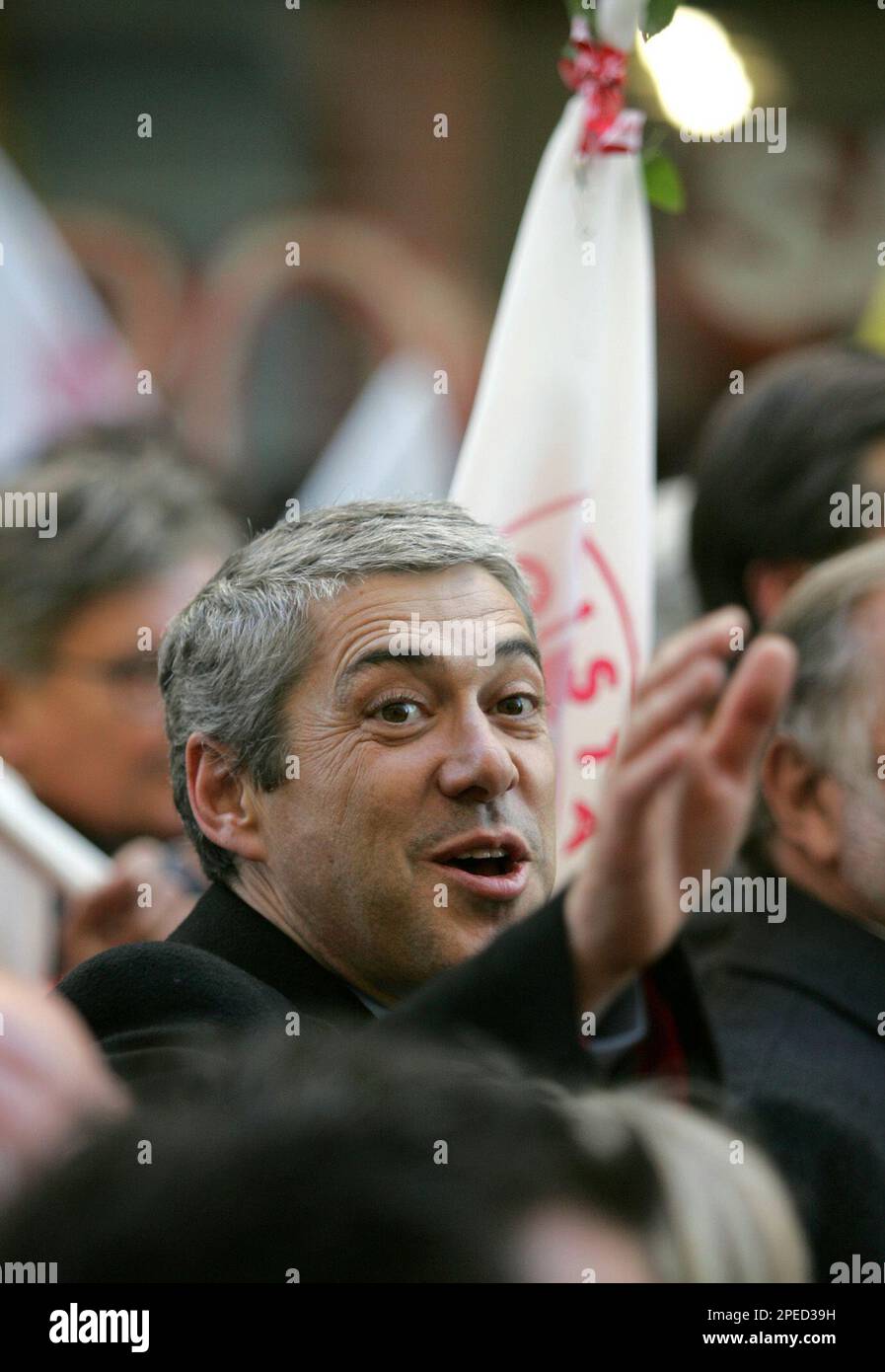 Portuguese Socialist Party Secretary General Jose Socrates waves to ...