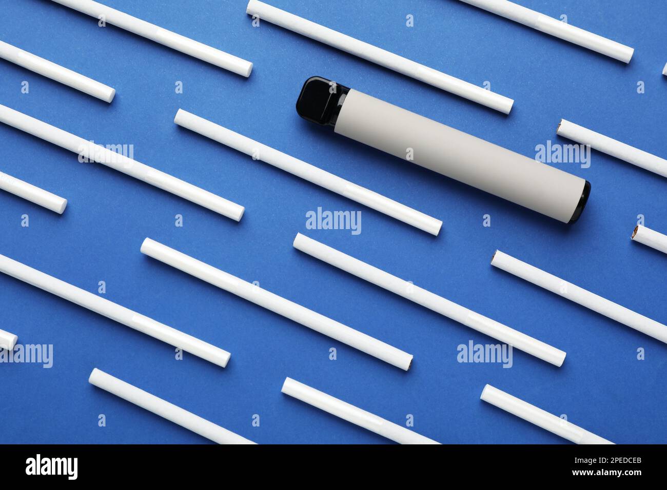 Disposable electronic cigarettes hi-res stock photography and images ...