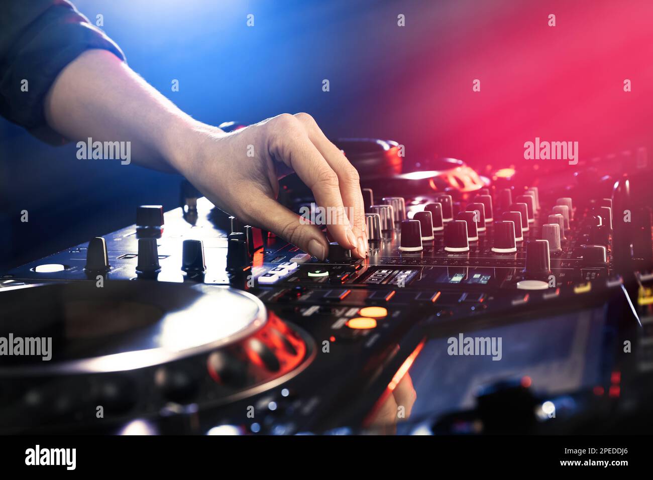 Dj setup for event hi-res stock photography and images - Alamy