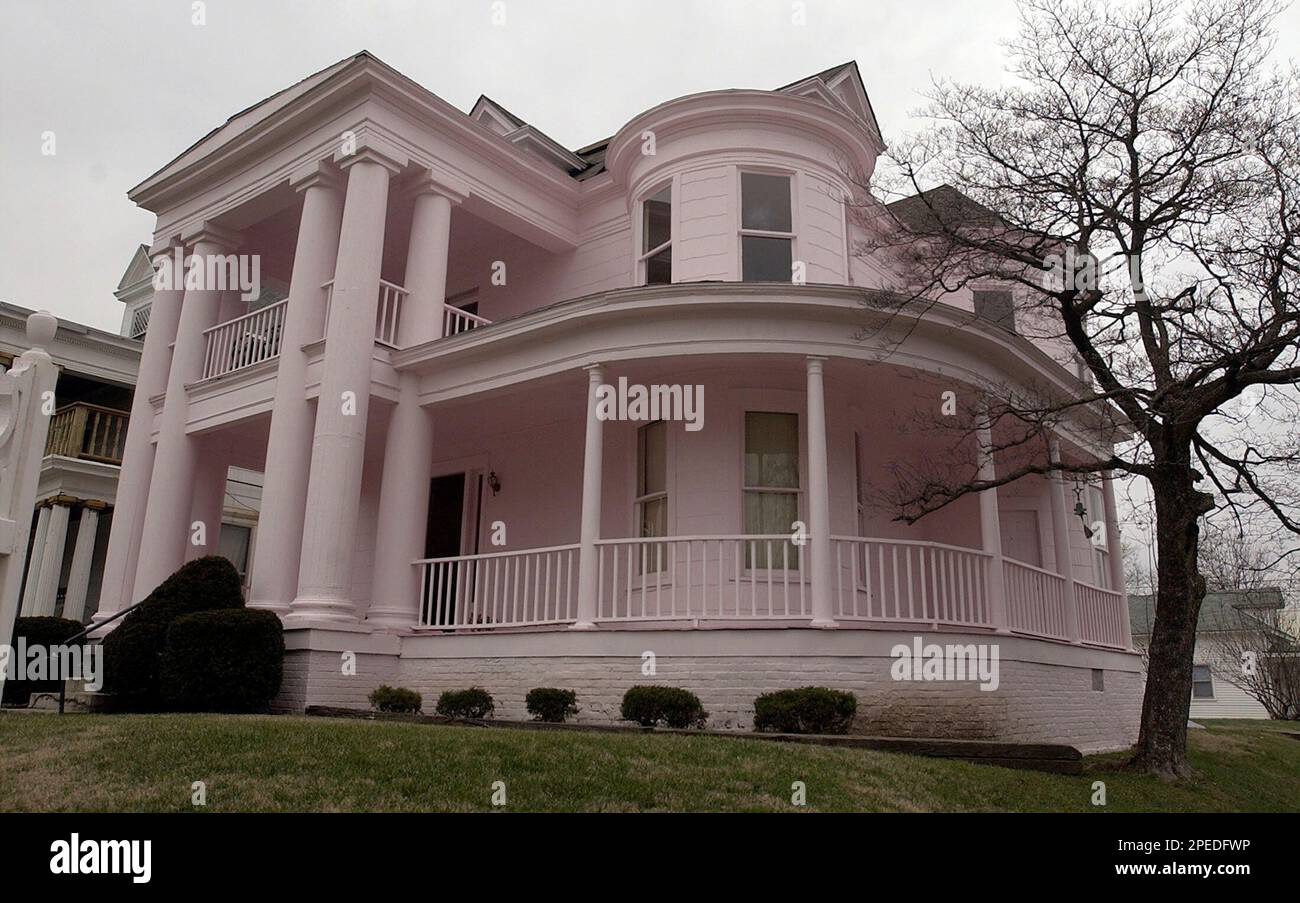 ** ADVANCE FOR MONDAY, FEB. 14, ** Phoebe Athey's pale pink Victorian ...
