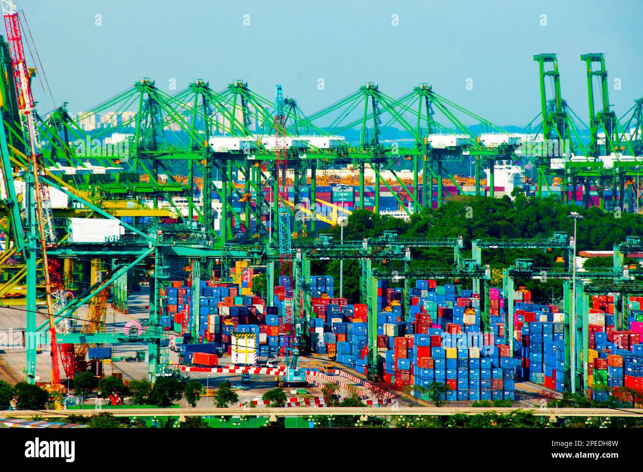 Floating dock for singapore hi-res stock photography and images - Alamy