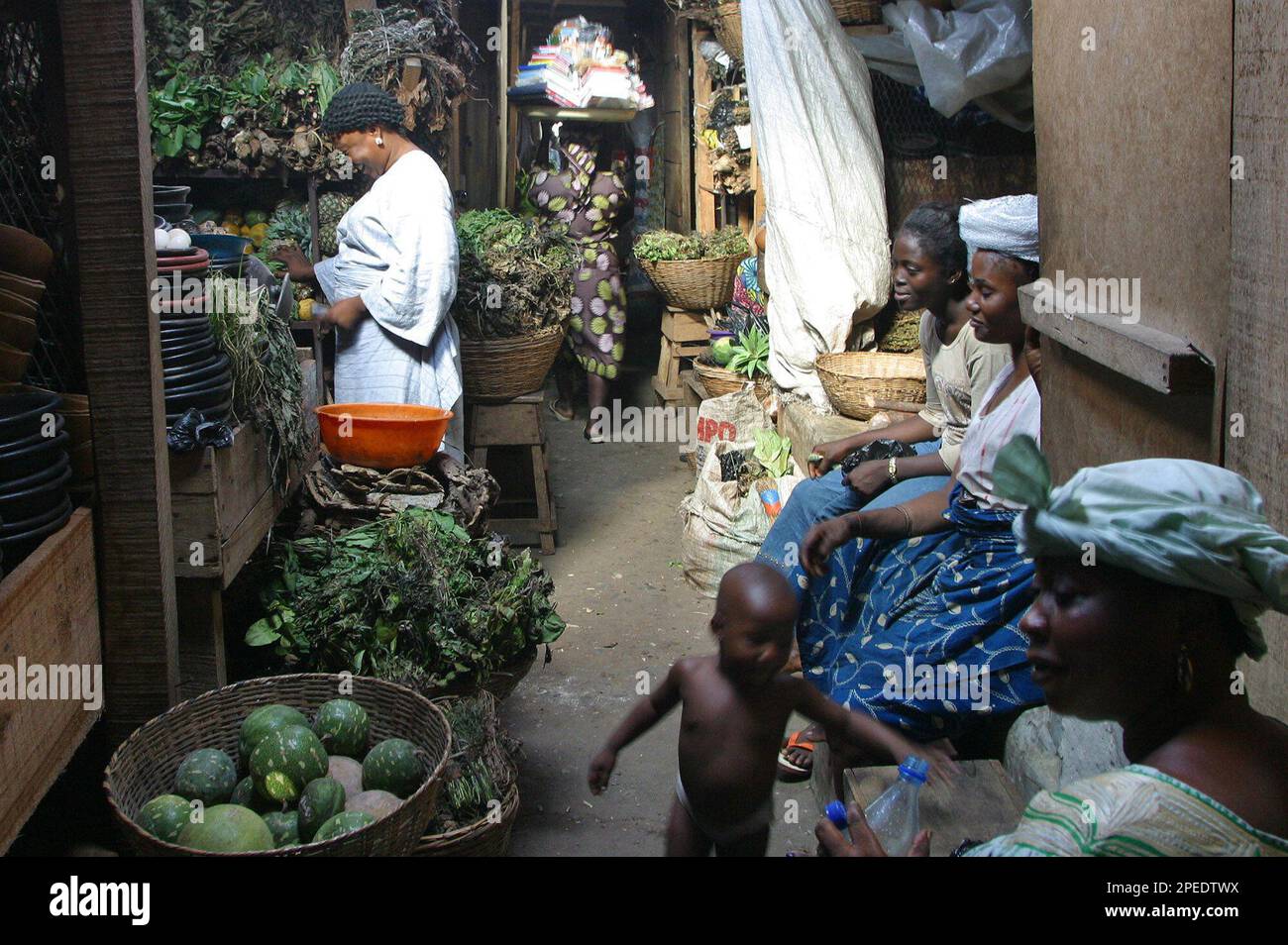 HOLD FOR STORY BY DULUE MBACHU SLUGGED NIGERIA FOREST TO PHARMACY-Women selling traditional ...