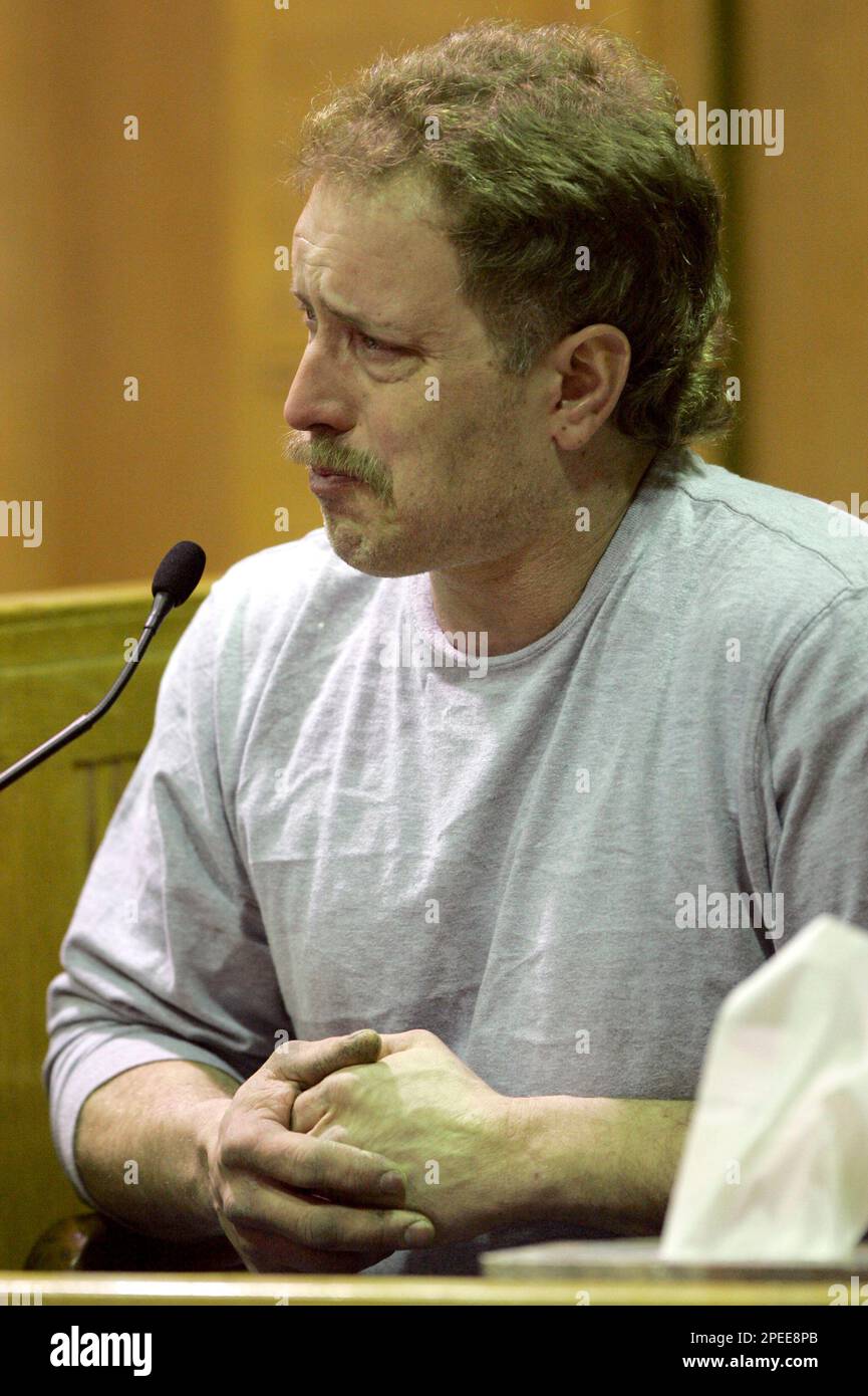 Michael Hirte, father of Gary Hirte testifies Tuesday, Feb. 1, 2005, at ...