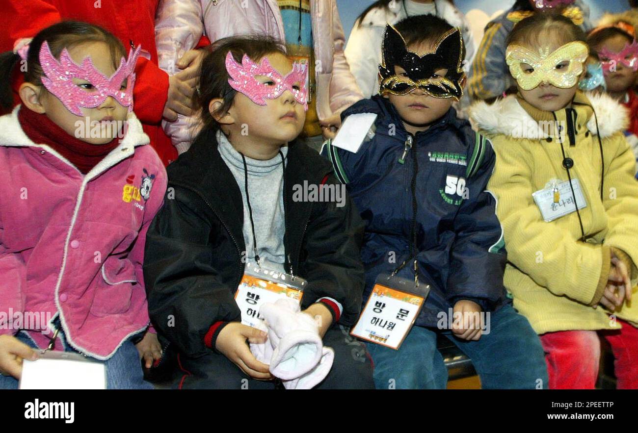 North Korean defectors from Hanawon, a state-run official shelter for ...
