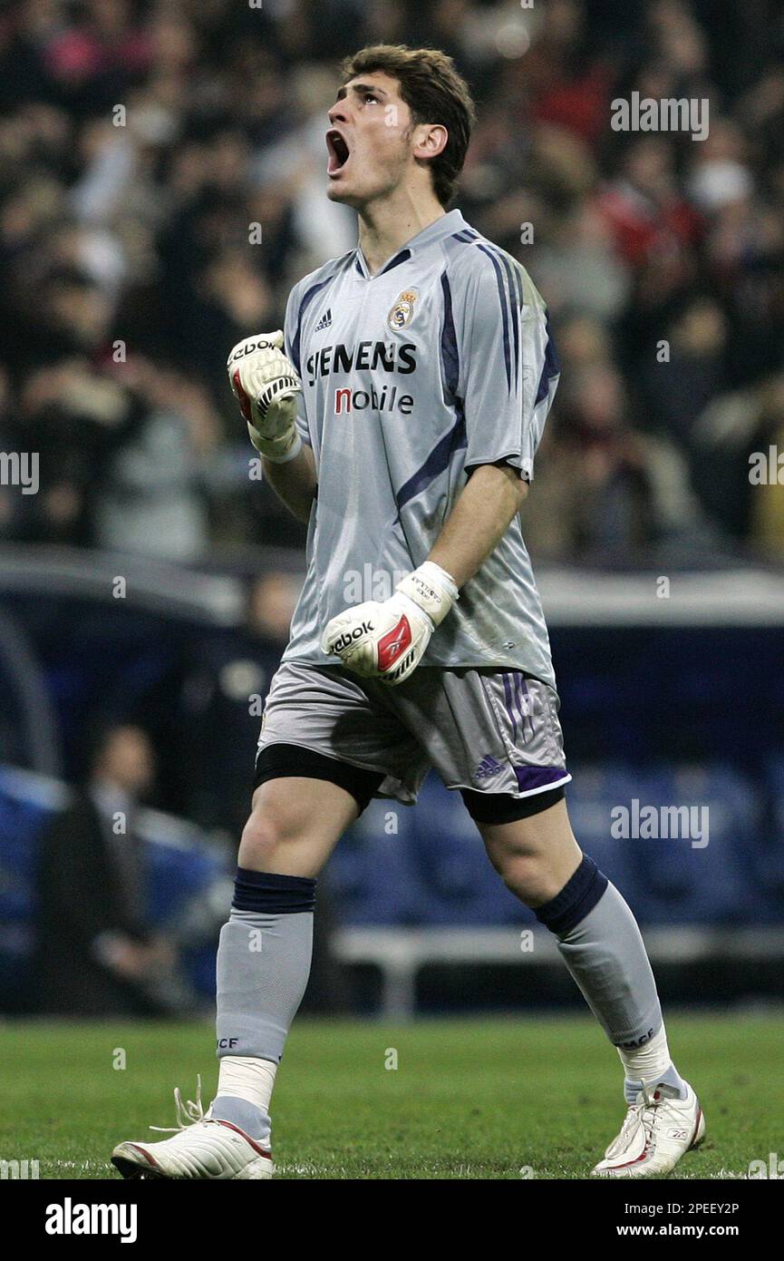 Real Madrids goalkeeper Iker Casillas celebrates after Real Madrid ...