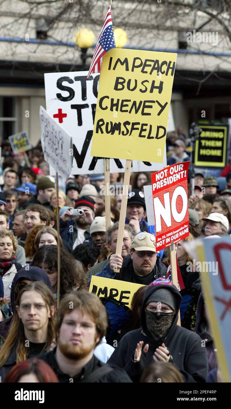 More than a thousand people demonstrate against the inauguration of ...
