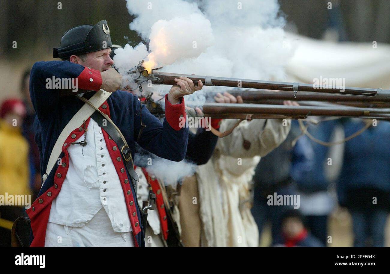 Reenactors of the 2nd South Carolina Regiment, Continental Line group ...