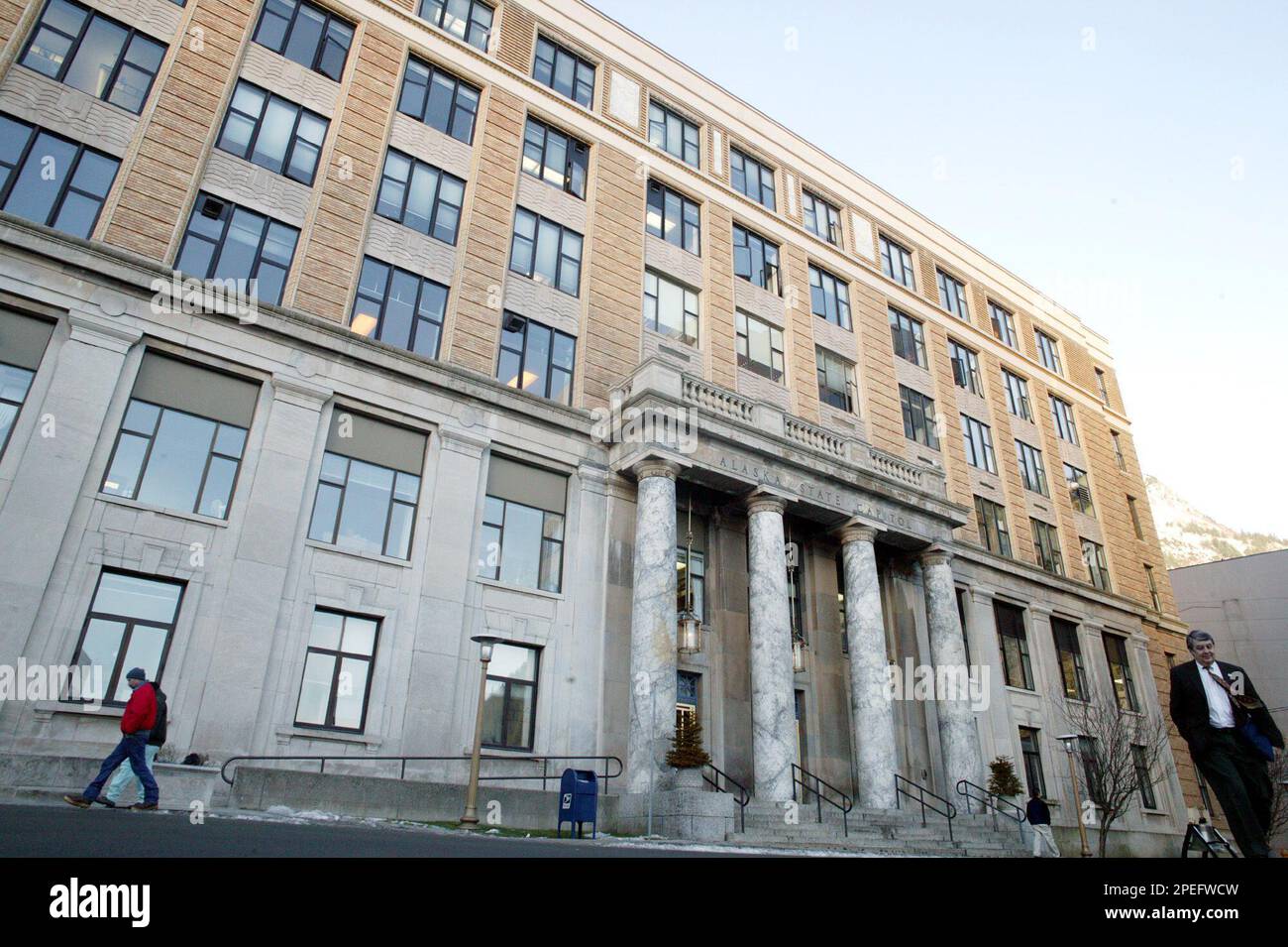 ** ADVANCE FOR MONDAY, JAN 10 ** The State Capitol Building, stands on ...