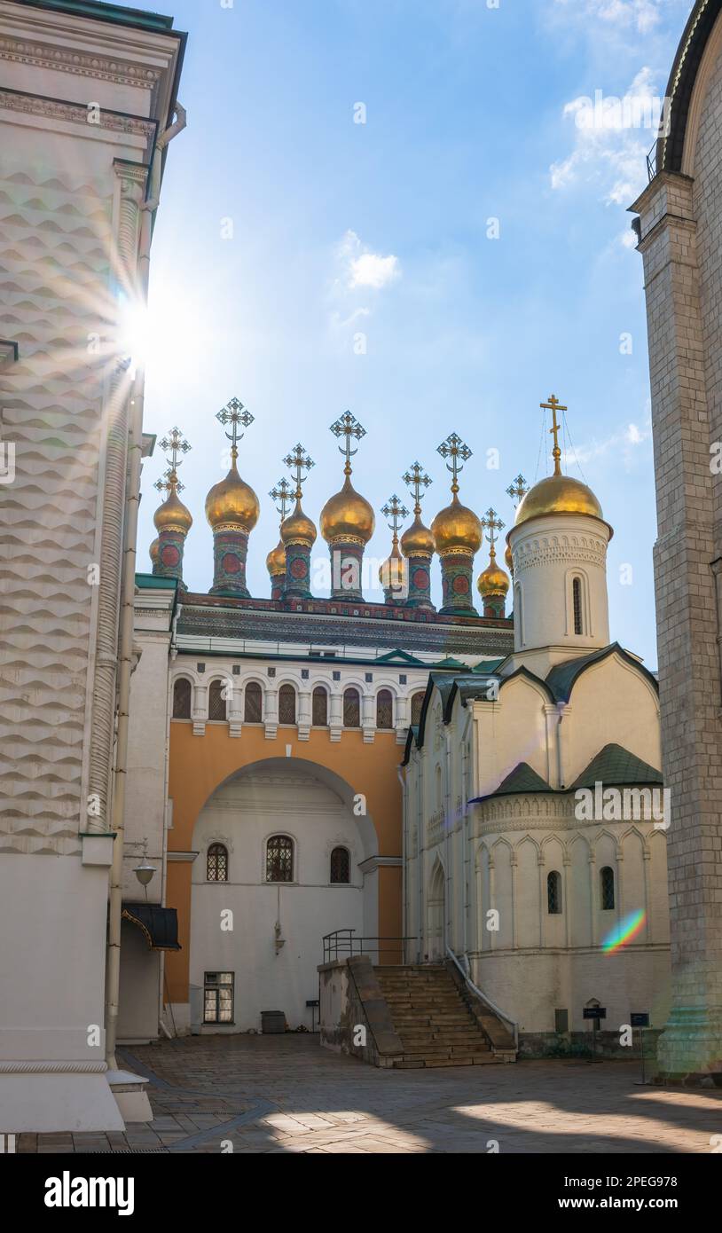 Golden domes of Upper Saviour Cathedral and Terem Churches at the Grand ...