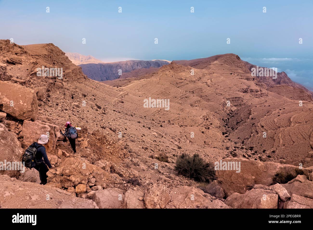 Trekking in the Eastern Hajar mountains, Wadi Tiwi, Oman Stock Photo ...