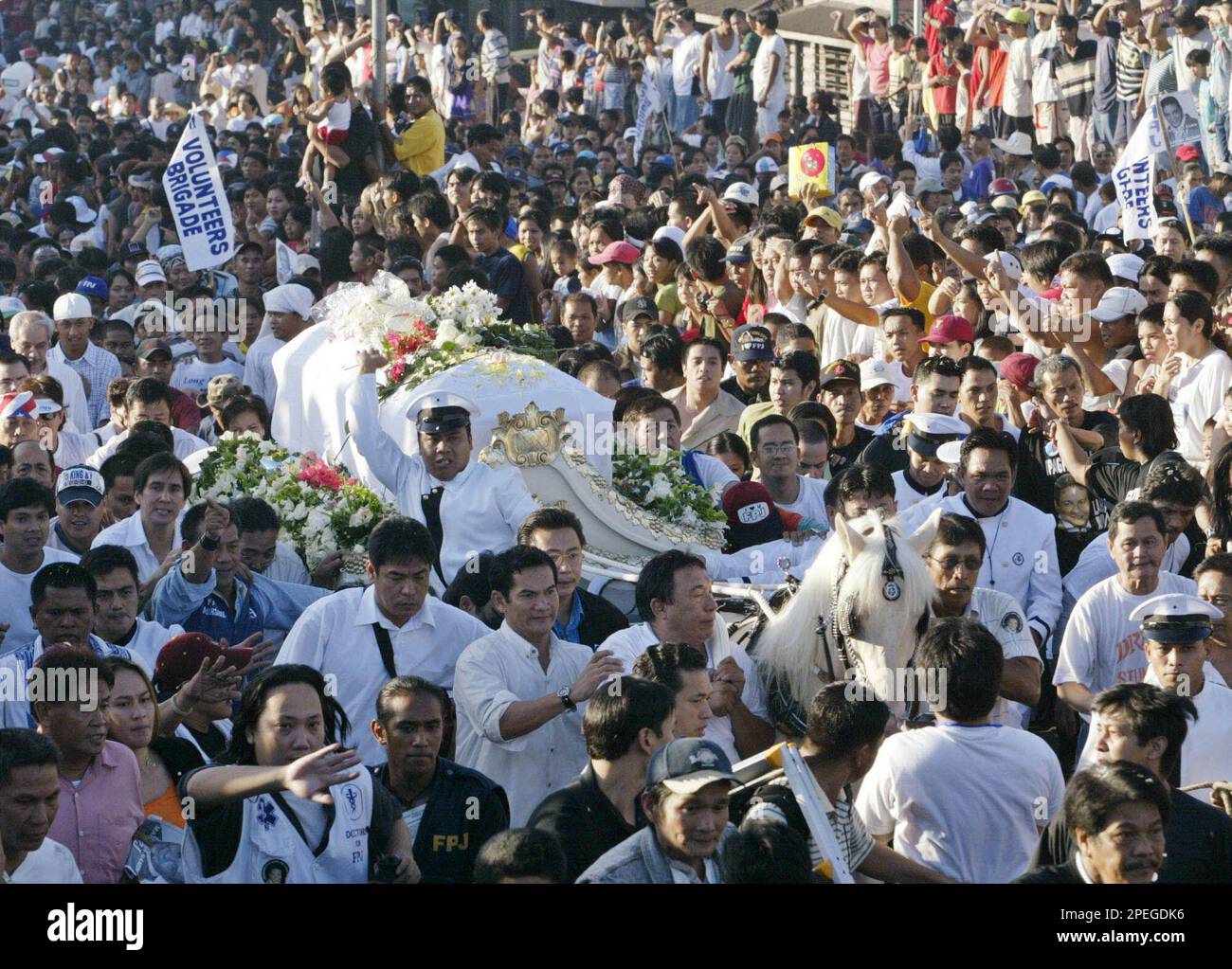 The horse-drawn hearse of former Philippine presidential candidate and action movie star ...