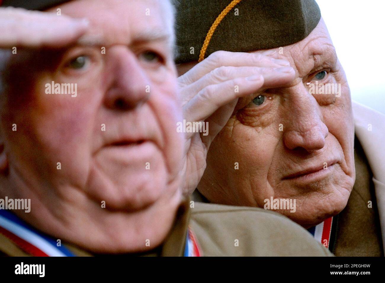 U.S. World War II veterans Harvey Waugaman, left, from Greensburg, PA ...