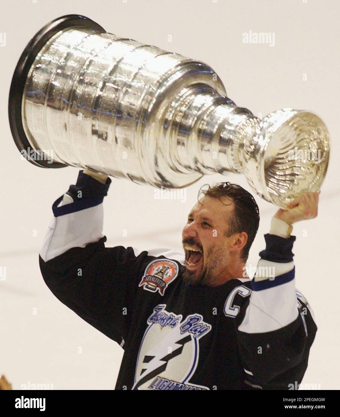 ** FOR USE AS DESIRED WITH YEAR-END STORIES -- FILE -- ** Tampa Bay ...