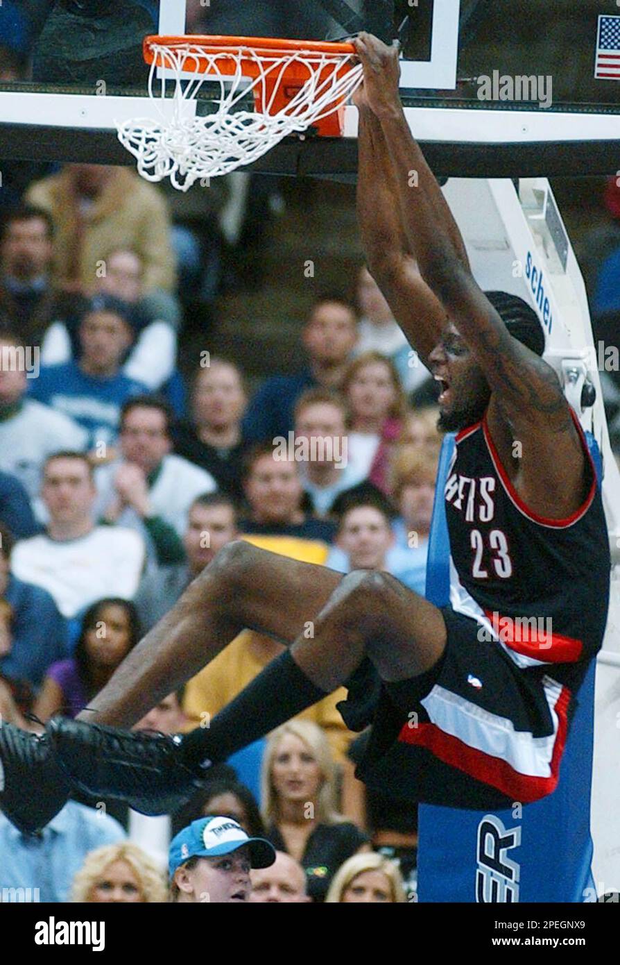 Darius Miles Dunk