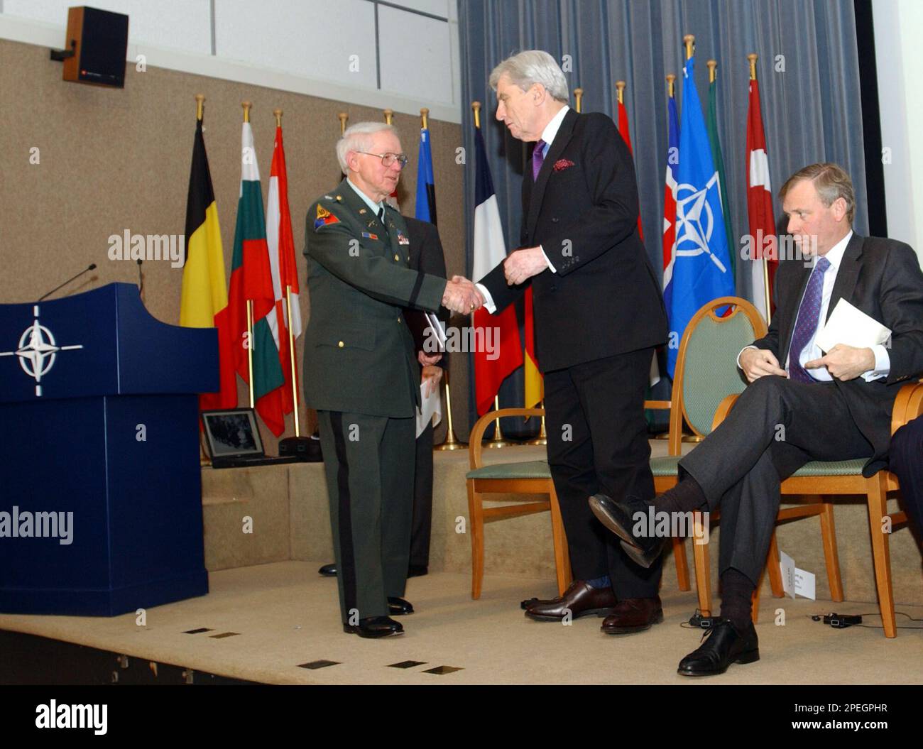 US Battle of the Bulge Veteran Lt. Colonel (Retired) Warren "Dusty ...