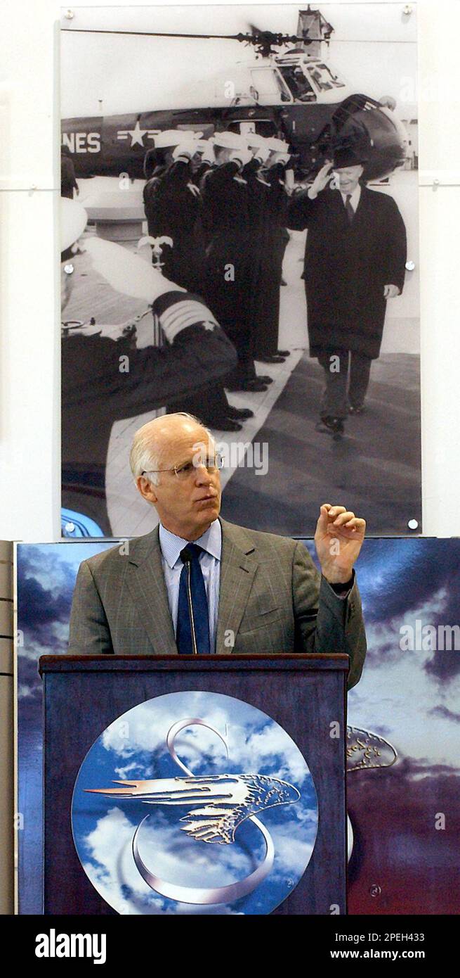 U.S. Rep. Christopher Shays, R-Conn., speaks at a ceremony opening the ...