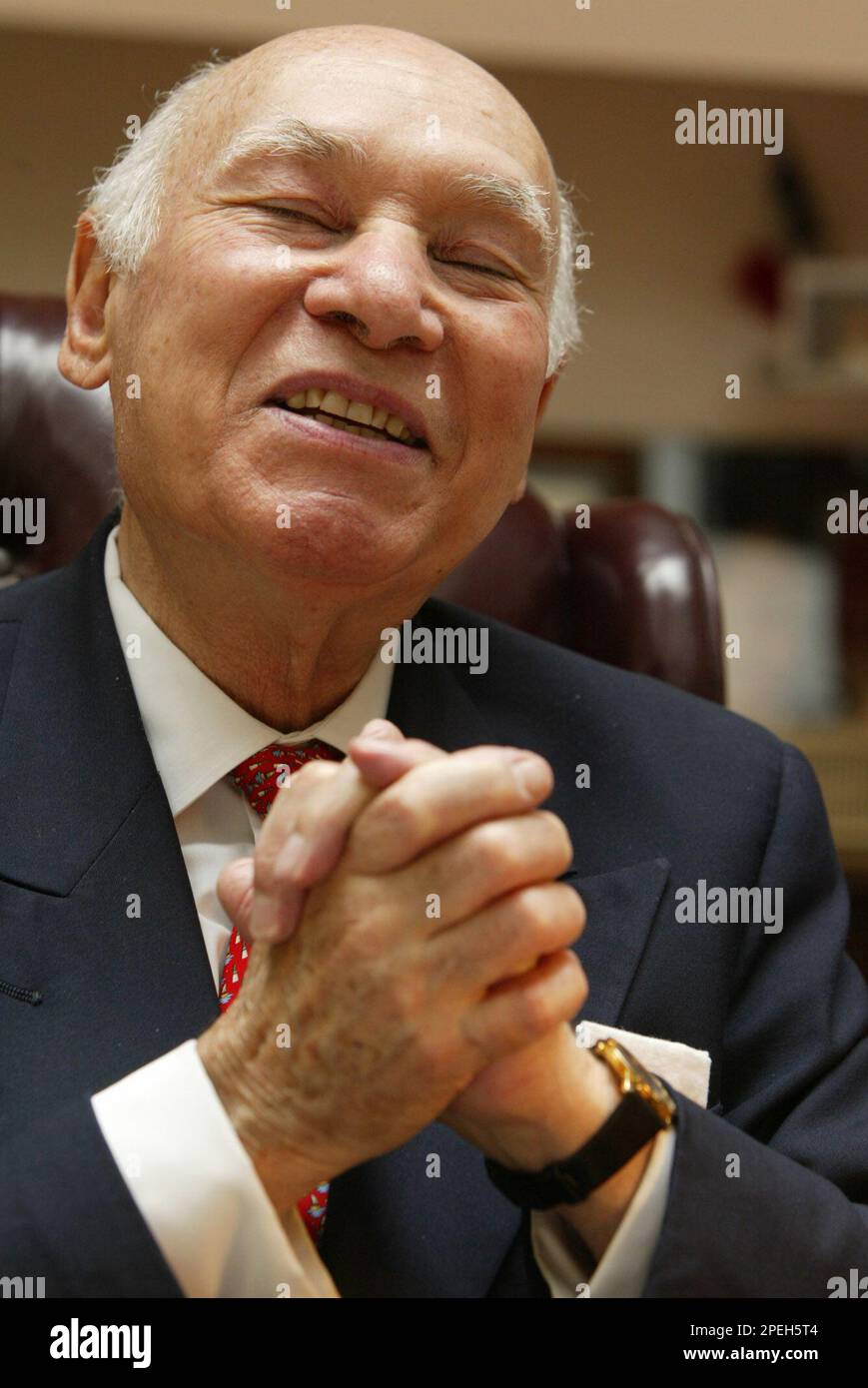 ** ADVANCE FOR Monday, DEC. 13 **George Lang, owner of the Cafe des ...