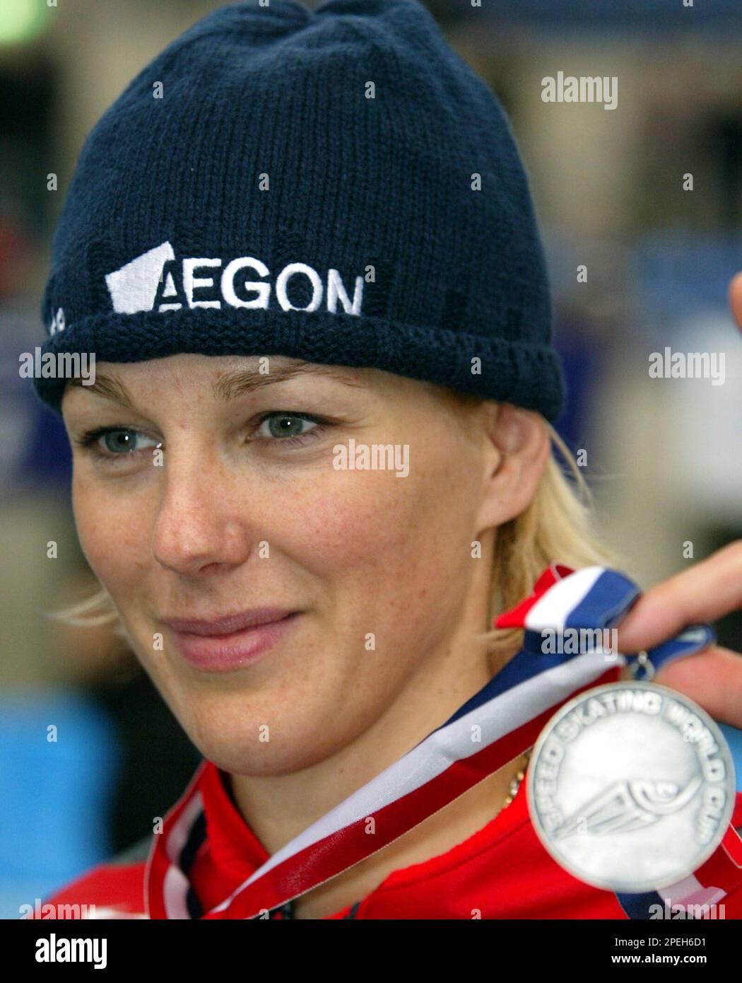 The Netherlands' Marianne Timmer shows her silver medal during an ...