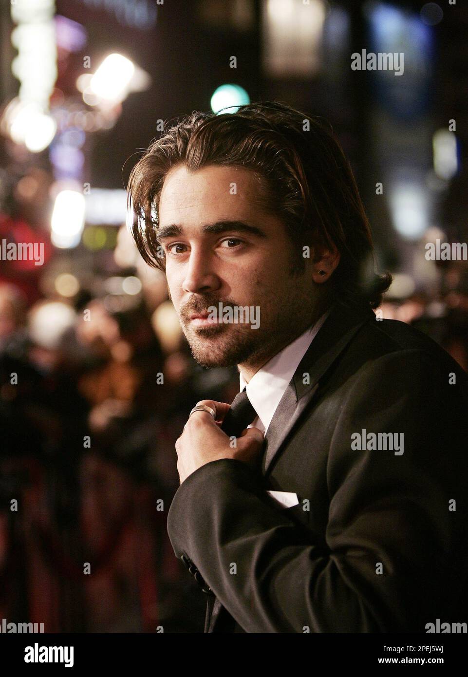Colin Farrell star of the film 'Alexander' arrives to the premiere of ...